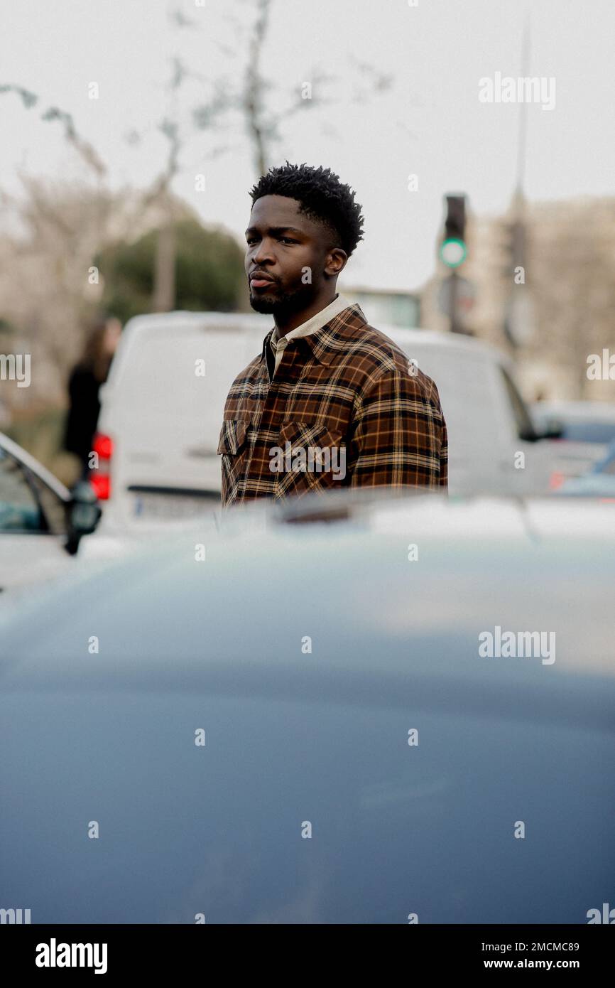 Street style, Stephane Bak arriving at Loewe Fall-Winter 2023-2024 ...