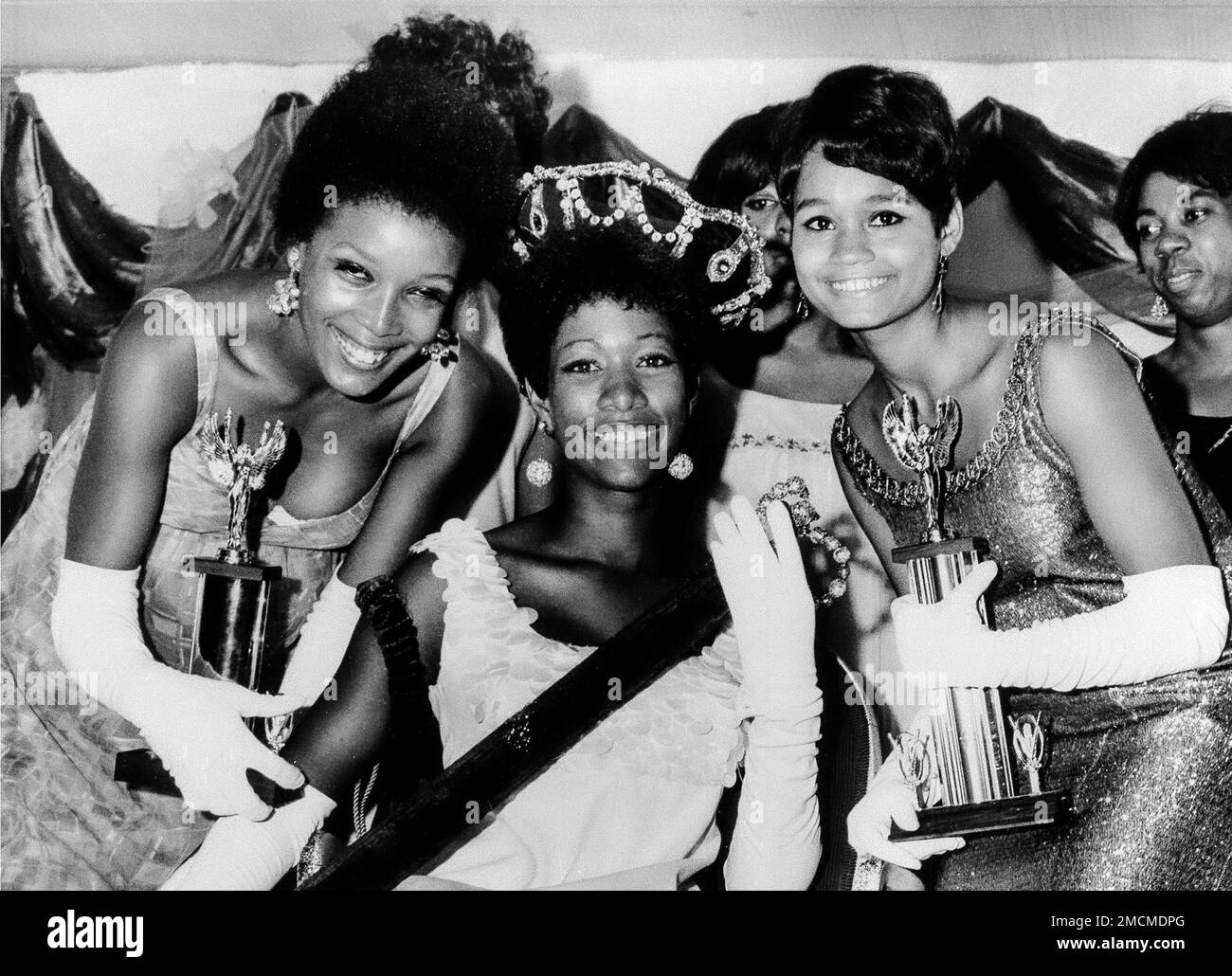 FILE - Saundra Williams, 19, center, of Philadelphia, is crowned the ...