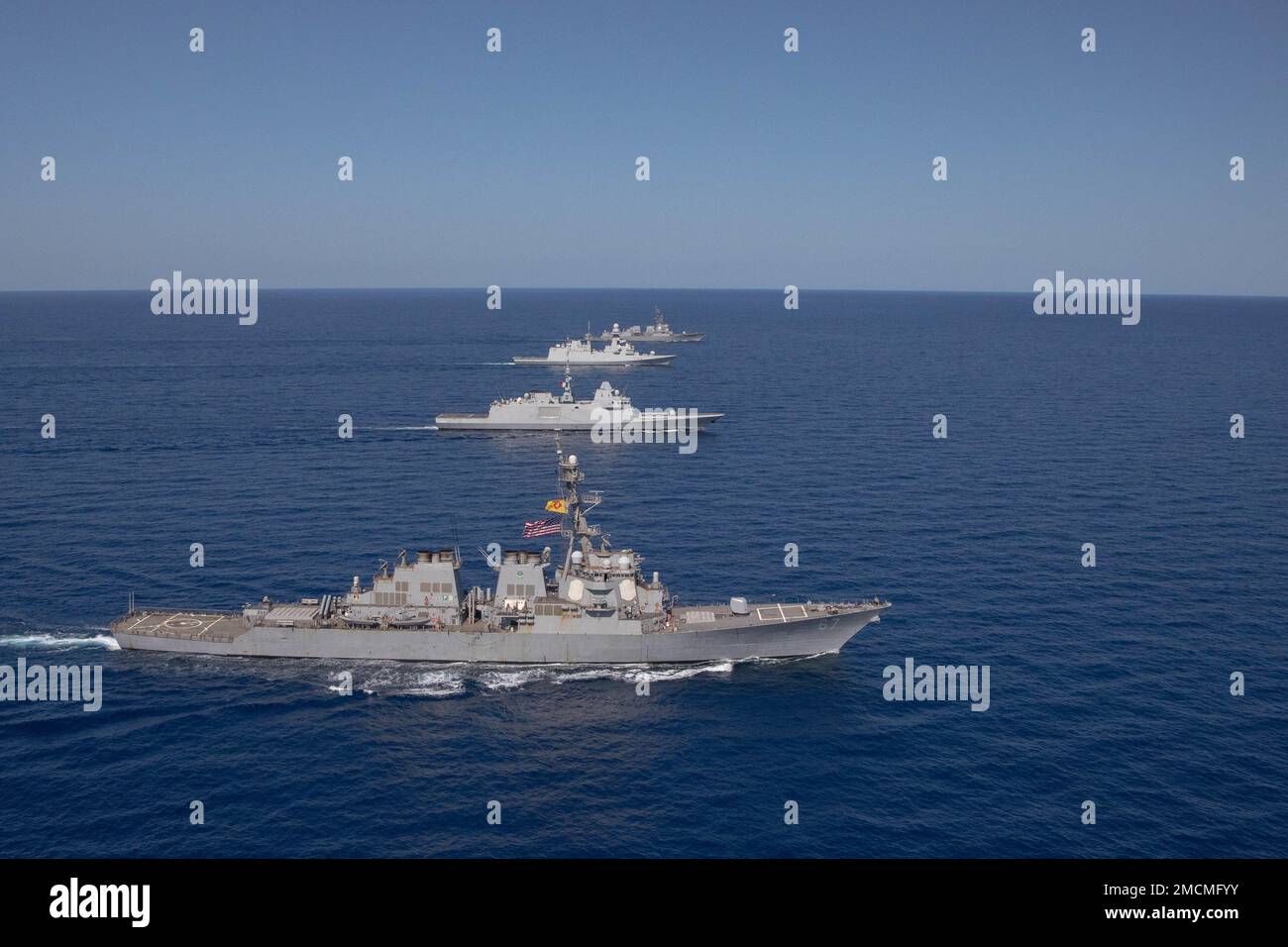 Arleigh burke class frigate hi-res stock photography and images - Alamy