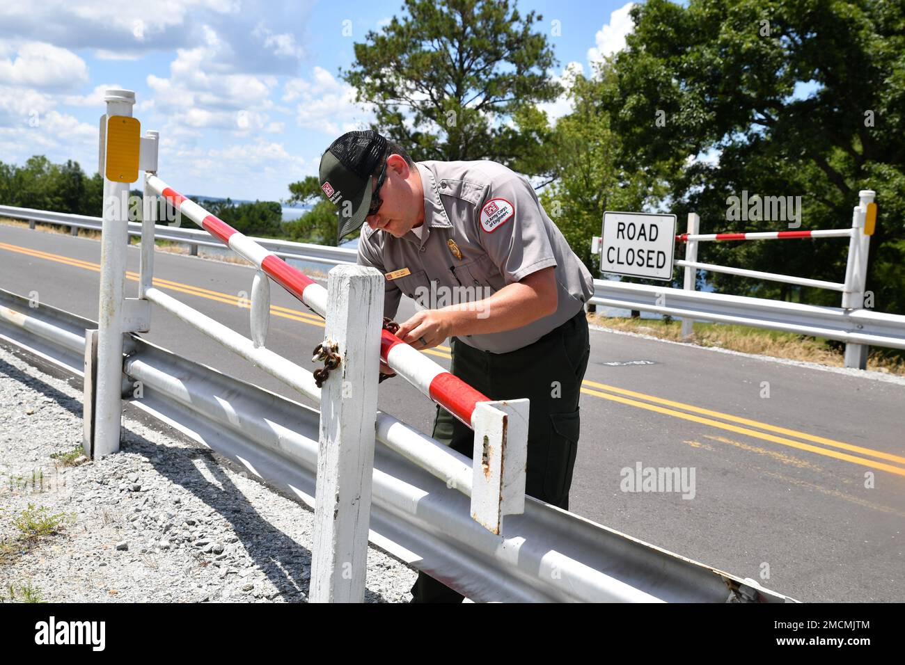 Mobiledelivers sad hi-res stock photography and images - Alamy