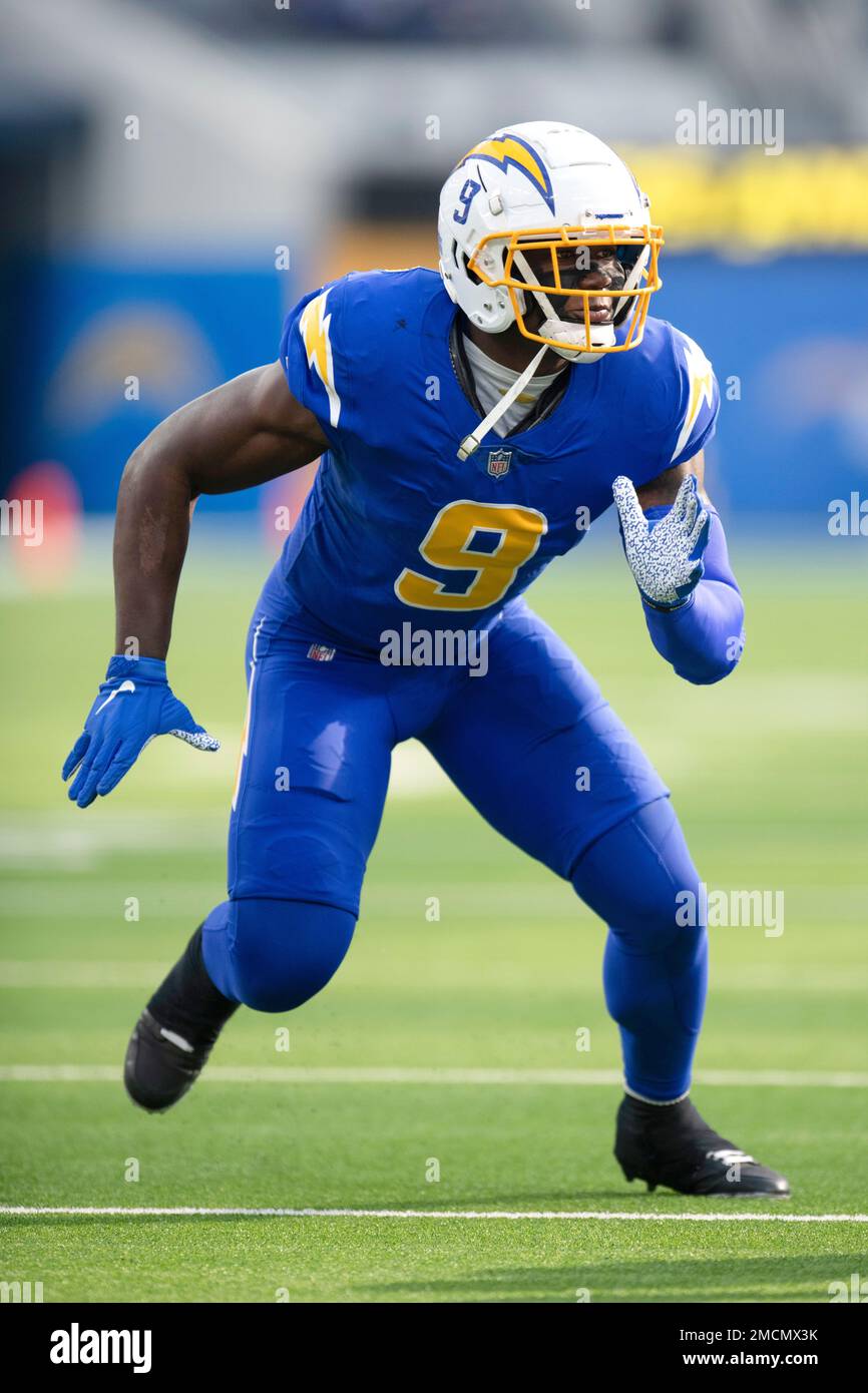 Los Angeles Chargers middle linebacker Kenneth Murray (9) runs during ...