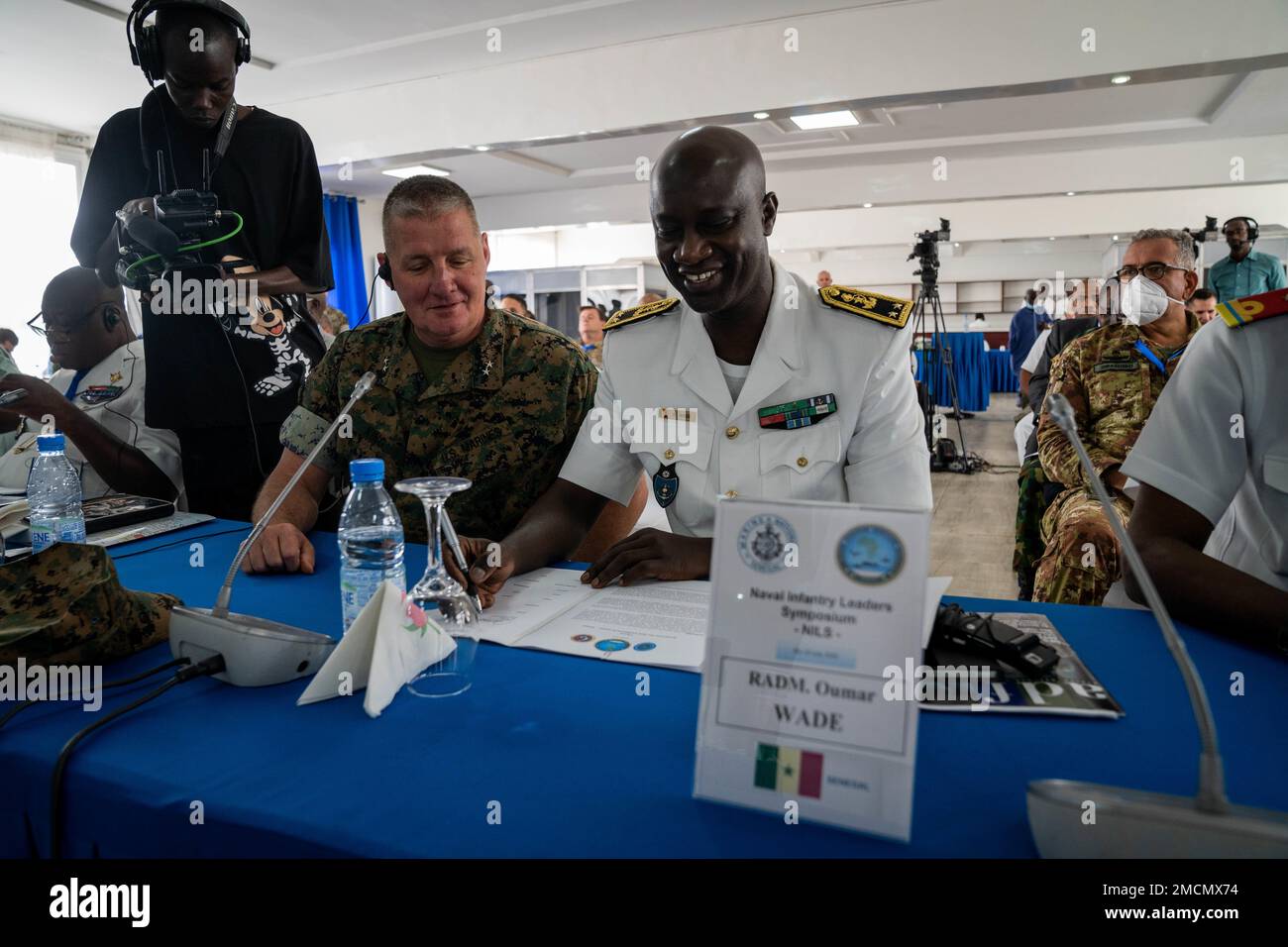 (Left) U.S. Marine Corps Maj. Gen. Tracy W. King, commander of U.S ...