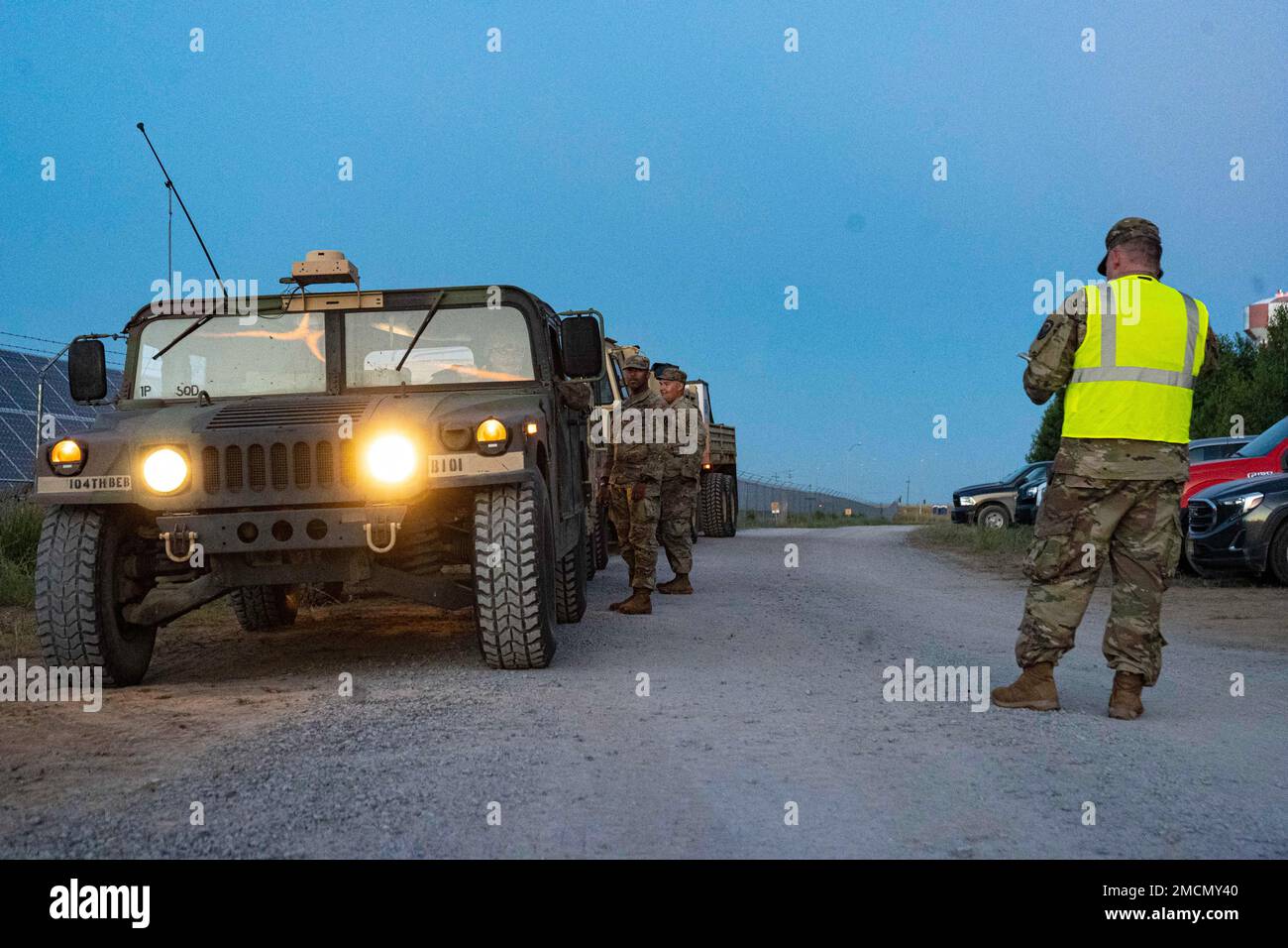 Soldiers from the New Jersey Army National Guard’s 44th Infantry ...