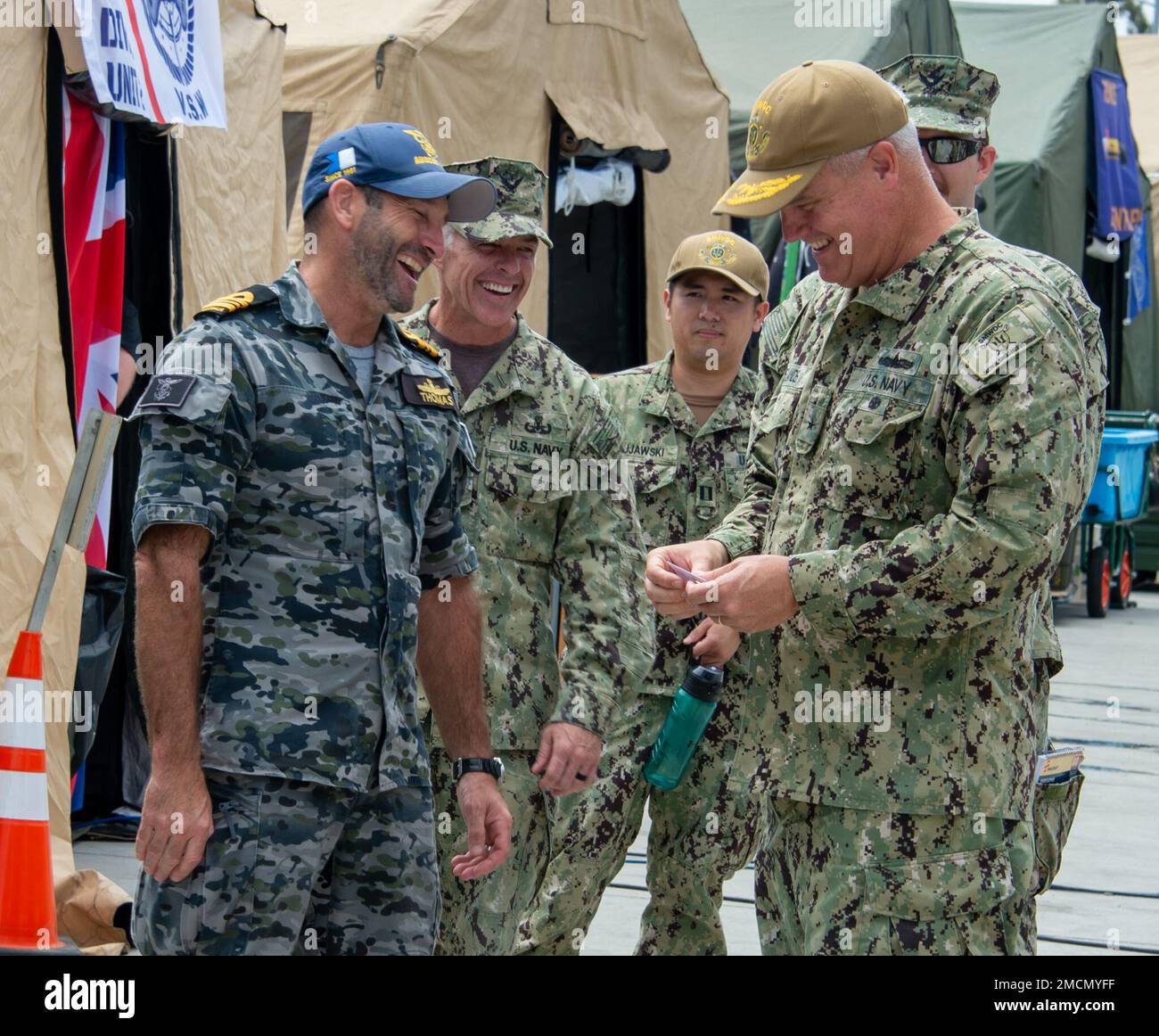 Australian clearance diving team 4 hi-res stock photography and images ...