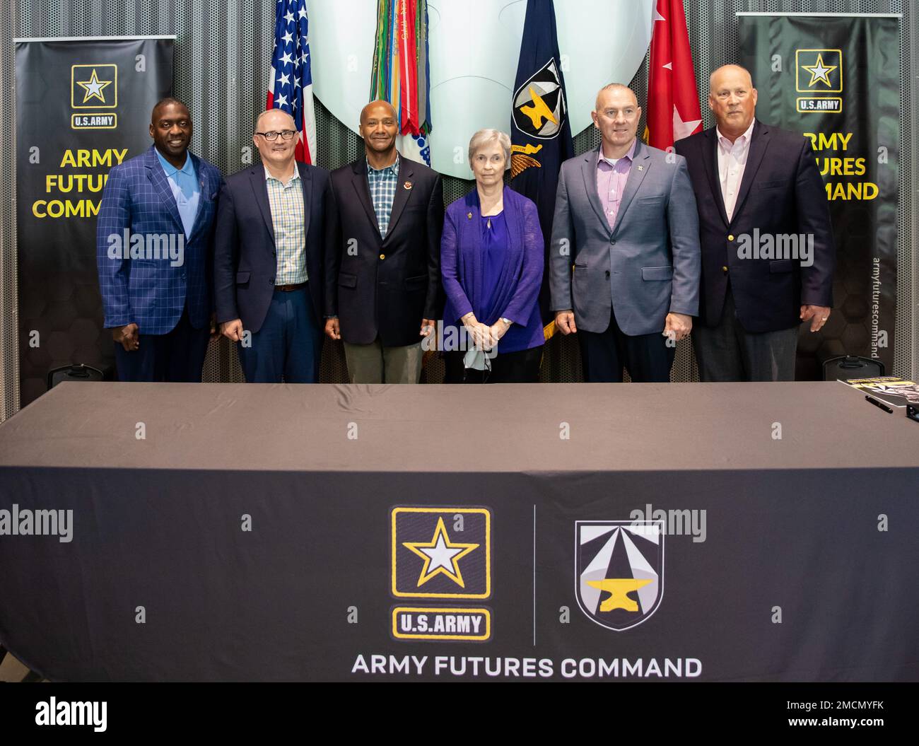 Lt. Gen. R. Scott Dingle, Army Surgeon General and MEDCOM CG, and Lt ... Lt. Gen. R. Scott Dingle, Army Surgeon General and MEDCOM CG, and Lt ...