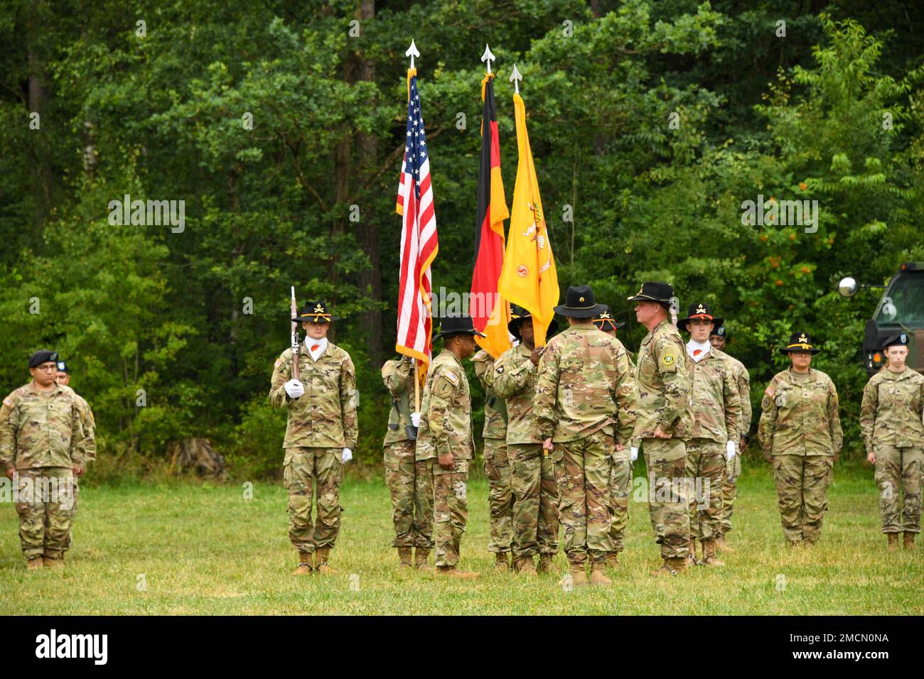 U.S. Soldiers assigned to Regimental Support Squadron, 2nd Cavalry ...