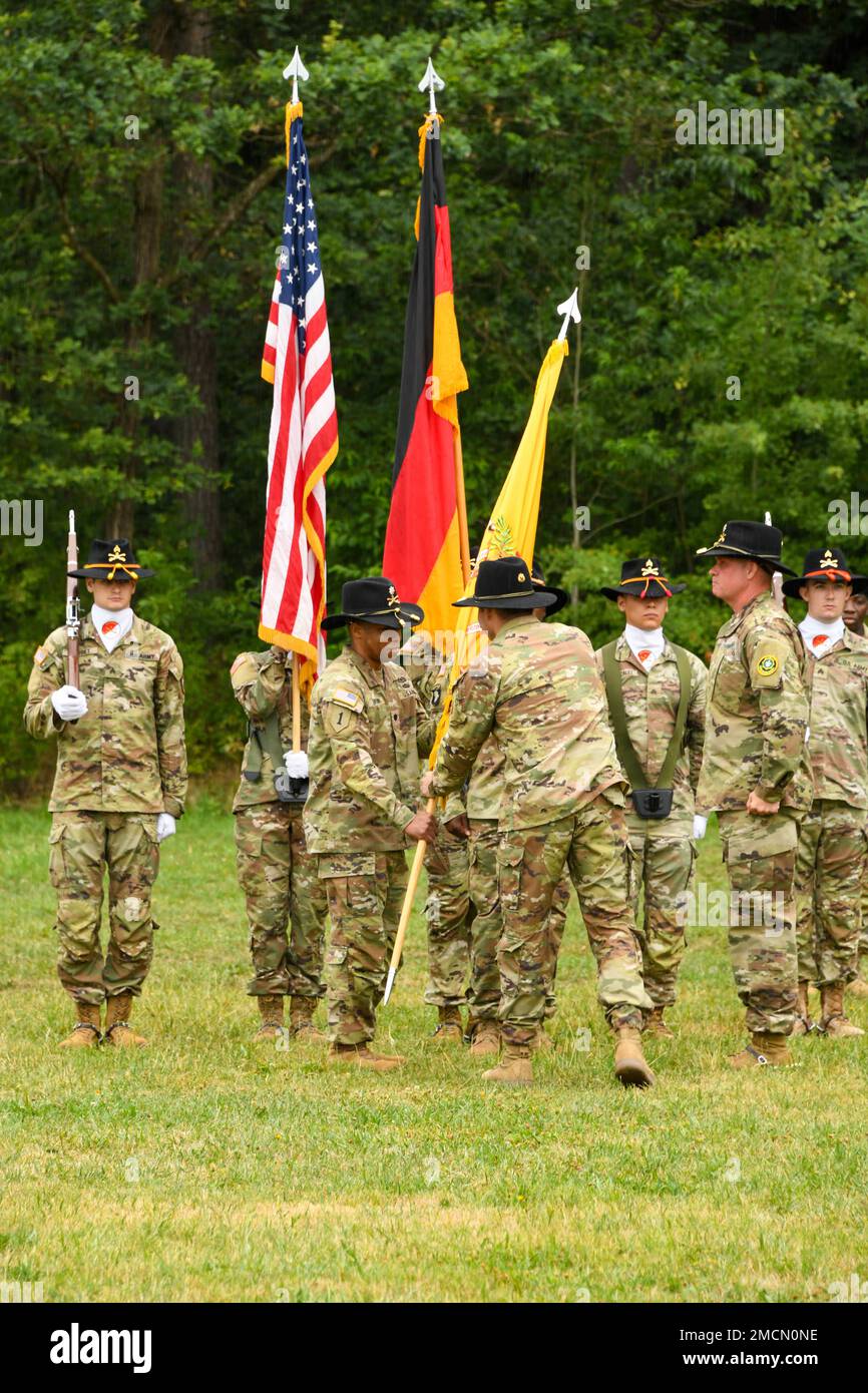 U.S. Soldiers assigned to Regimental Support Squadron, 2nd Cavalry ...