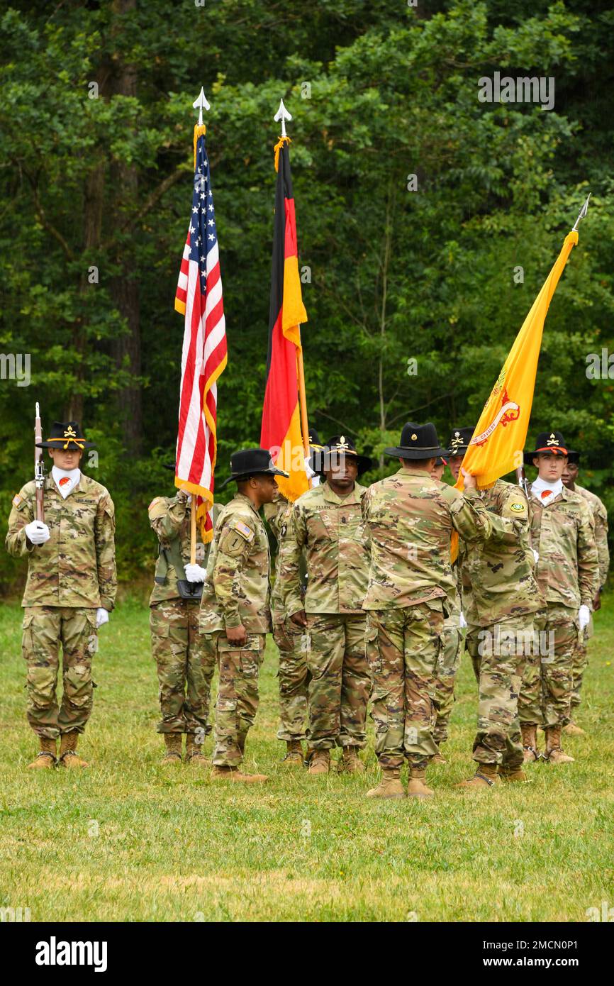 U.S. Soldiers assigned to Regimental Support Squadron, 2nd Cavalry ...