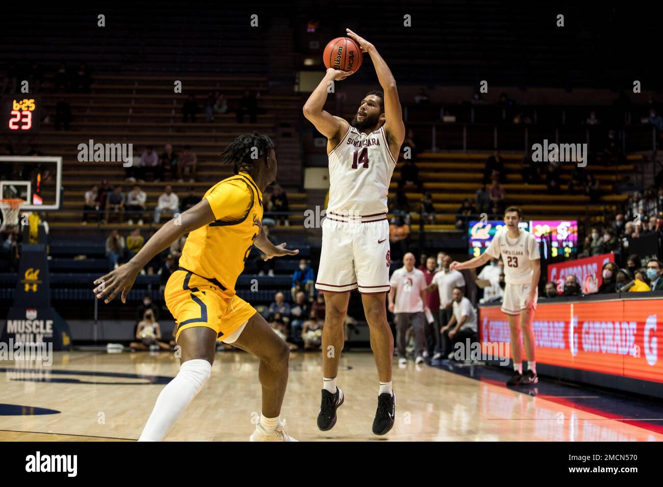 Santa Clara forward Keshawn Justice (14) takes a three-point shot as ...