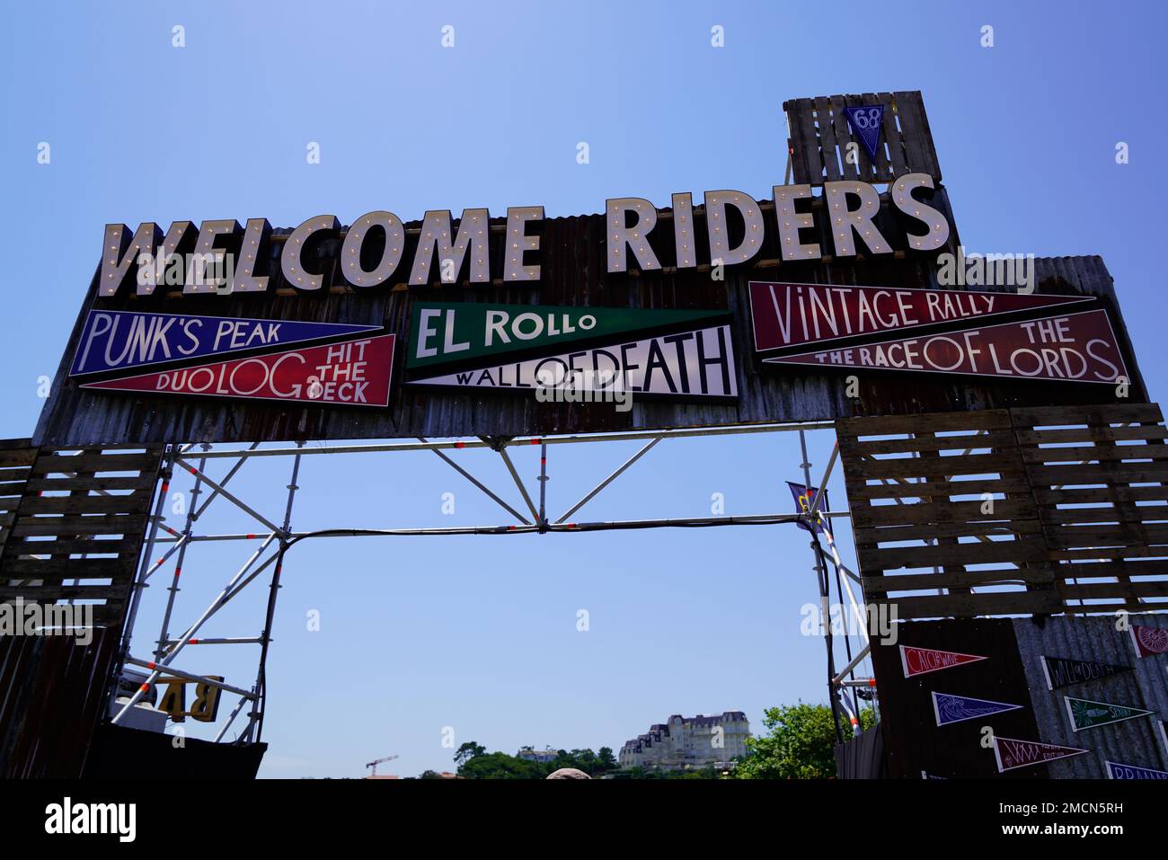 Duolog hi-res stock photography and images - Alamy