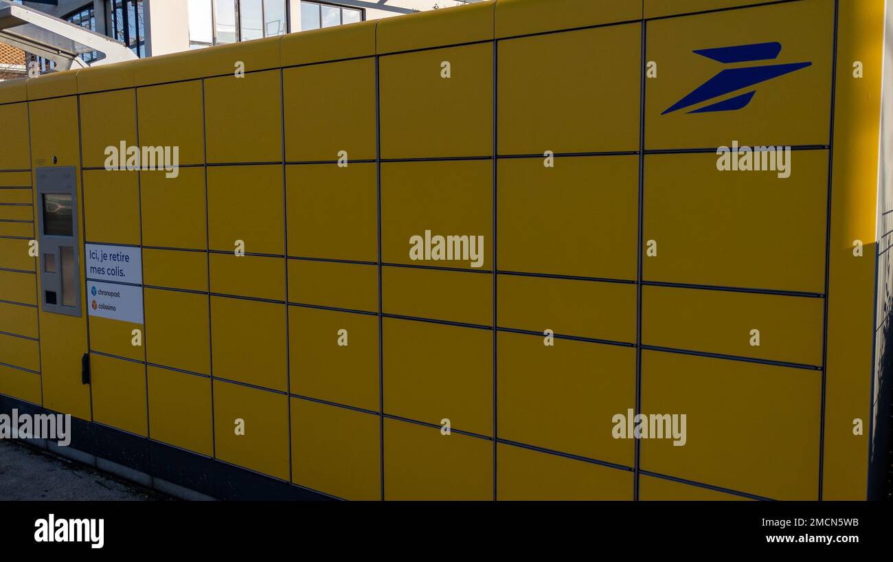 Bordeaux , Aquitaine France - 01 12 2023 : la poste pickup logo brand ...