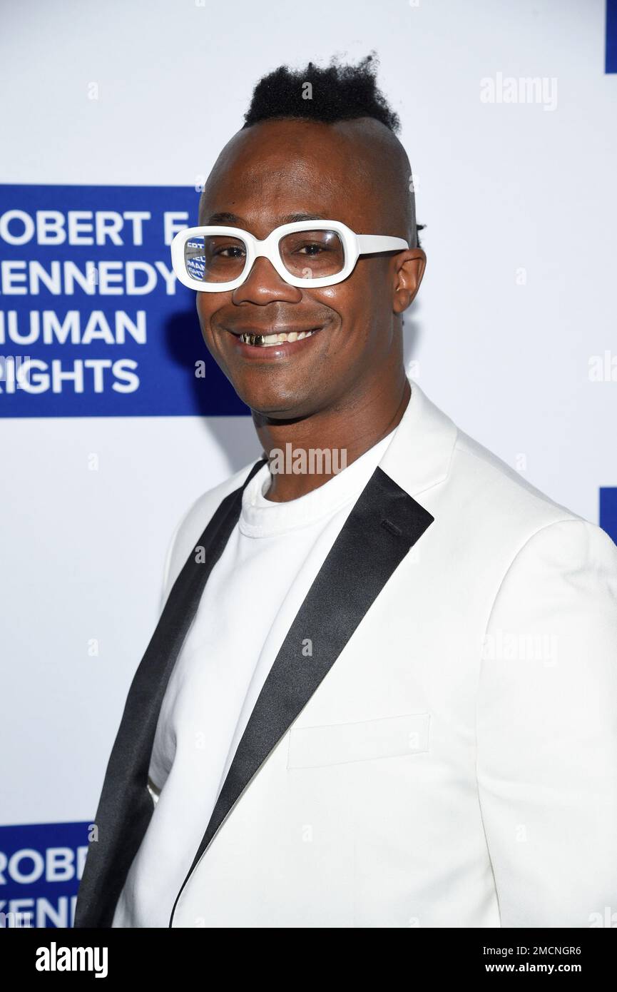 Jamel Robinson attends the Ripple of Hope Award Gala at New York Hilton ...