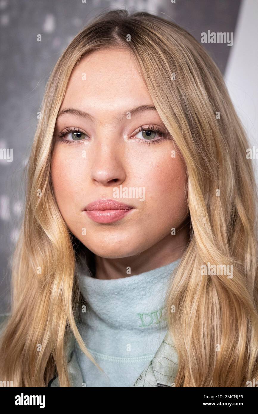 Lila Grace Moss Hack attends the Dior Men's fashion collection ...