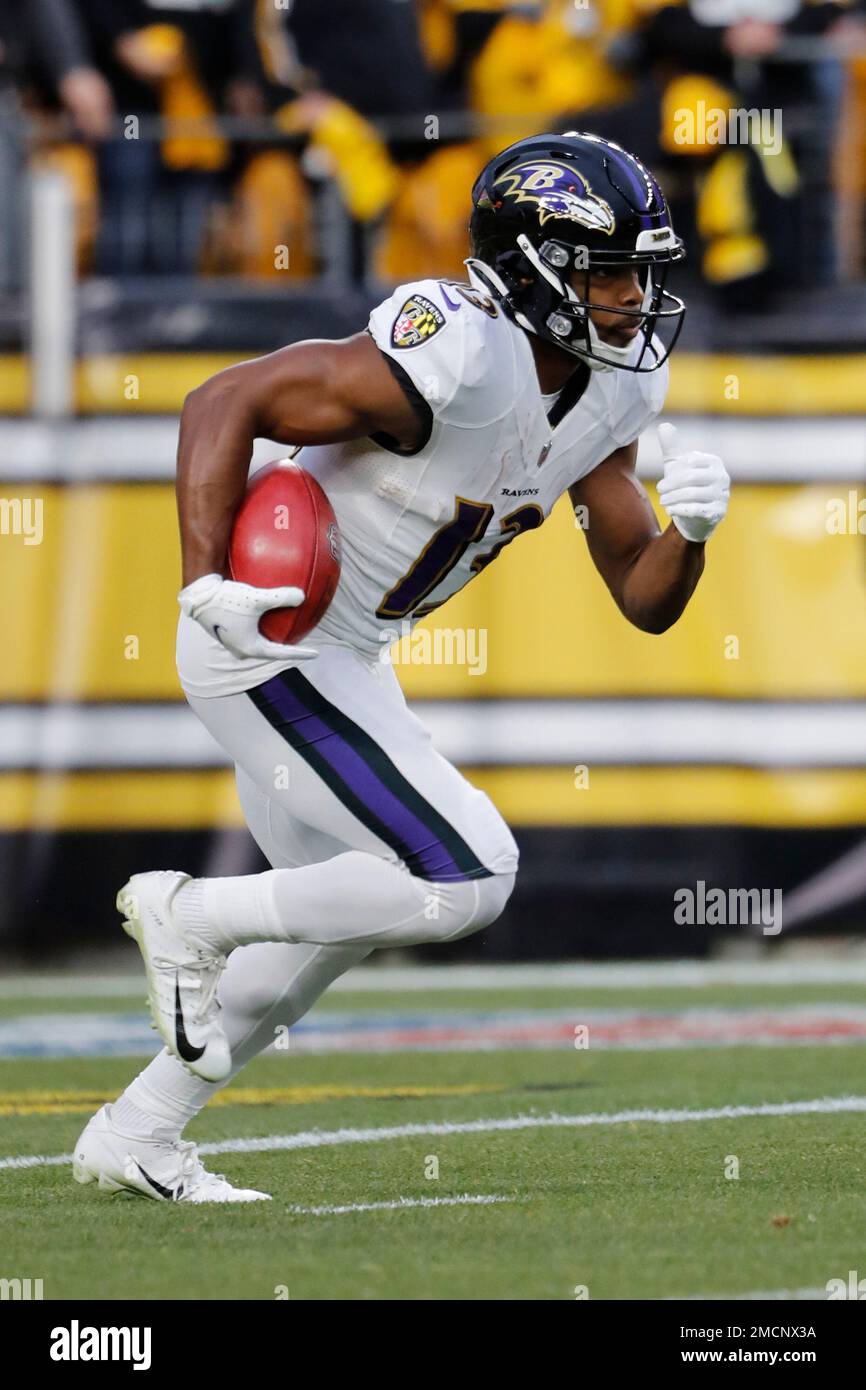 Baltimore Ravens' Devin Duvernay returns a kick against the Pittsburgh ...
