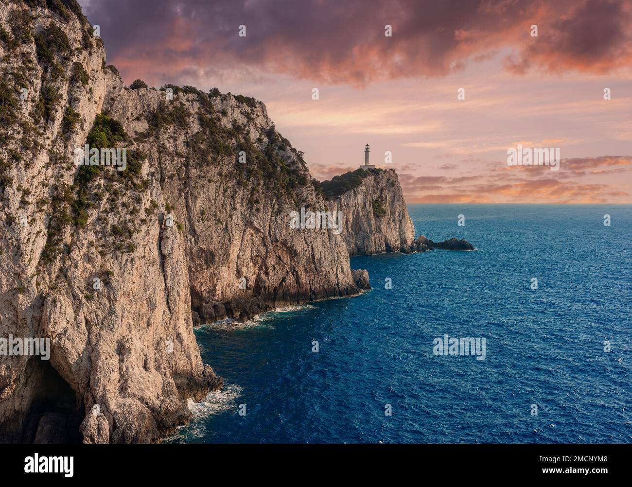 Lefkada beach sunset hi-res stock photography and images - Alamy