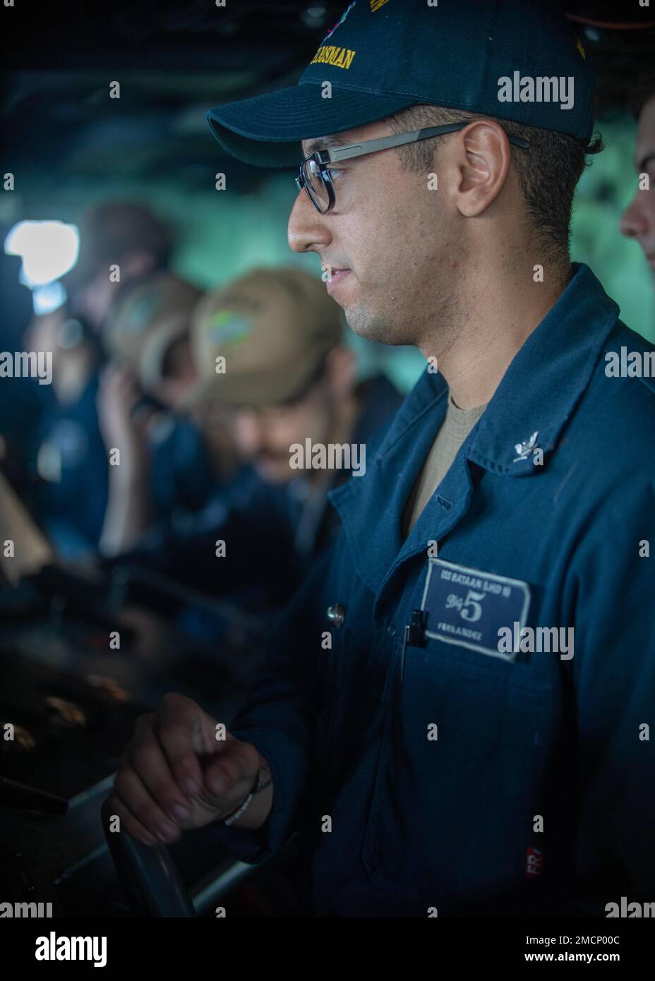 220830-N-OM737-0025 ATLANTIC OCEAN (August 30, 2022) Boatswain’s Mate ...