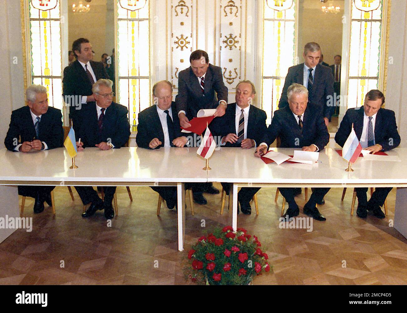 FILE - Russia's President Boris Yeltsin, second right, Ukraine's ...