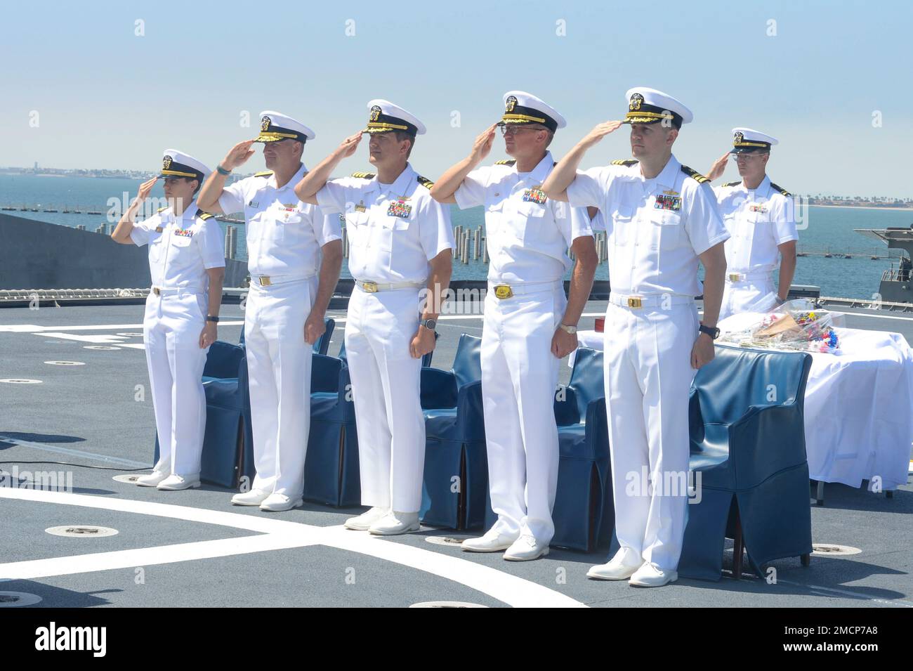 Uss mobile lcs 26 blue crew hi-res stock photography and images - Alamy