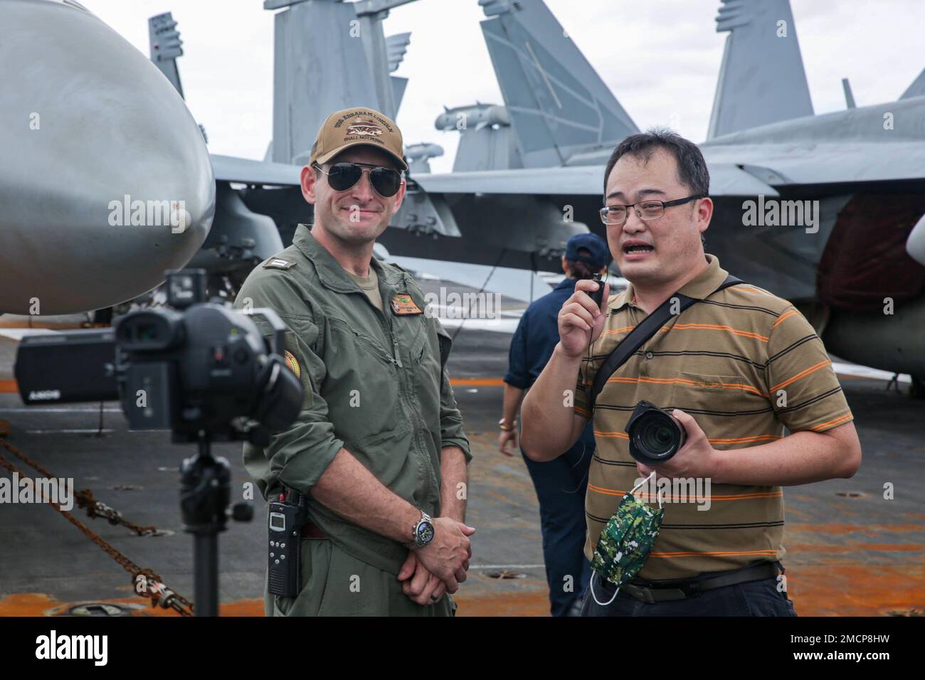 220708-N-DF558-1136 PEARL HARBOR (July 8, 2022) Lt. Caleb Derrington ...