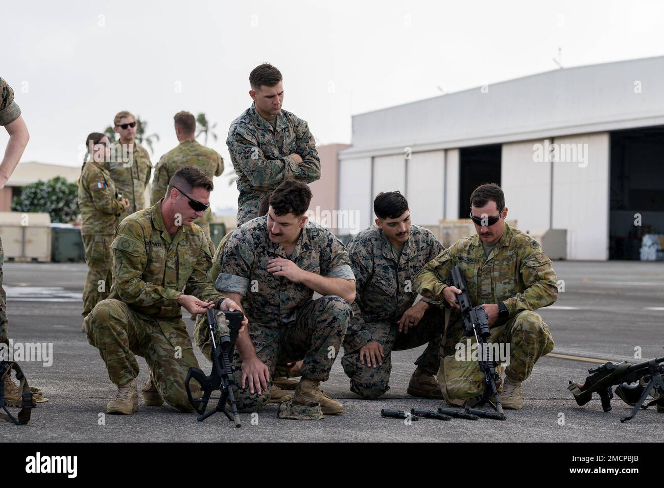 MARINE CORPS BASE HAWAII (July 8, 2022) Australian Army soldiers from ...