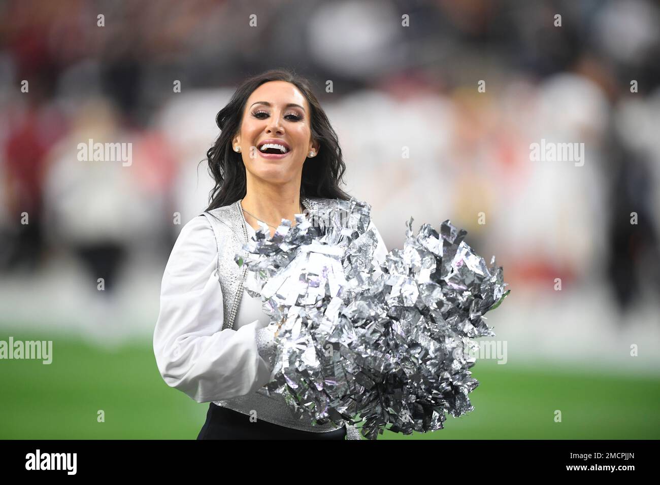 Las Vegas Raiders cheerleaders cheer during a football game against the ...