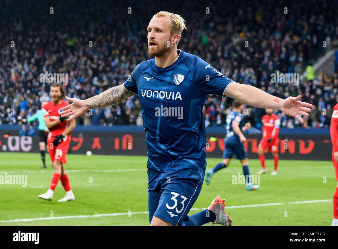 goalschuetze Philipp HOFMANN (BO) rejoices over his goal to 1:0 for VFL ...