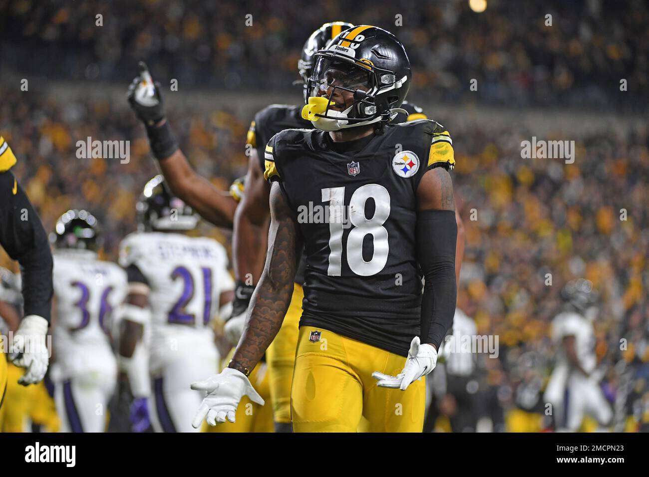 Pittsburgh Steelers wide receiver Diontae Johnson (18) celebrates after ...