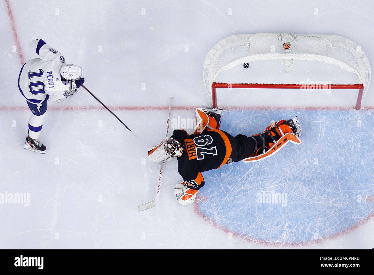 Tampa Bay Lightning's Corey Perry (10) score a goal past Philadelphia ...