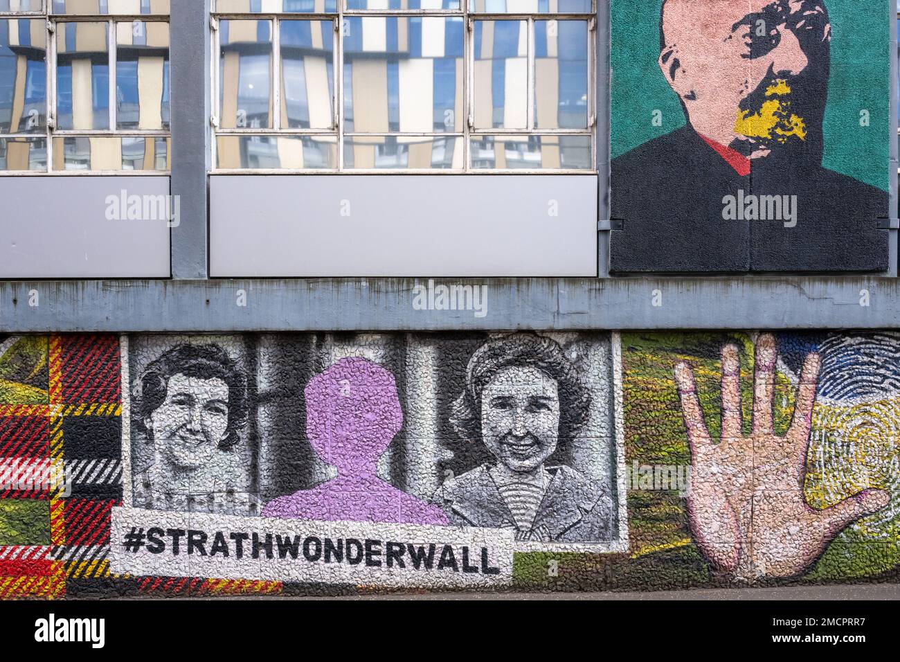 A section of Artpistol, Rogue and Ejek's 2014 "Wonderwall" mural ...