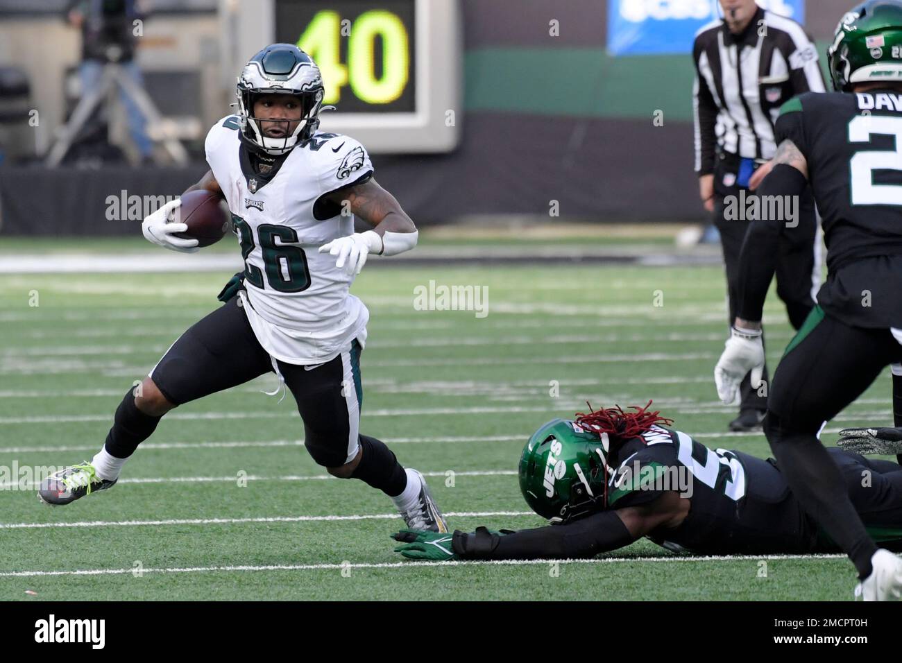 Philadelphia Eagles running back Miles Sanders (26) runs the ball ...