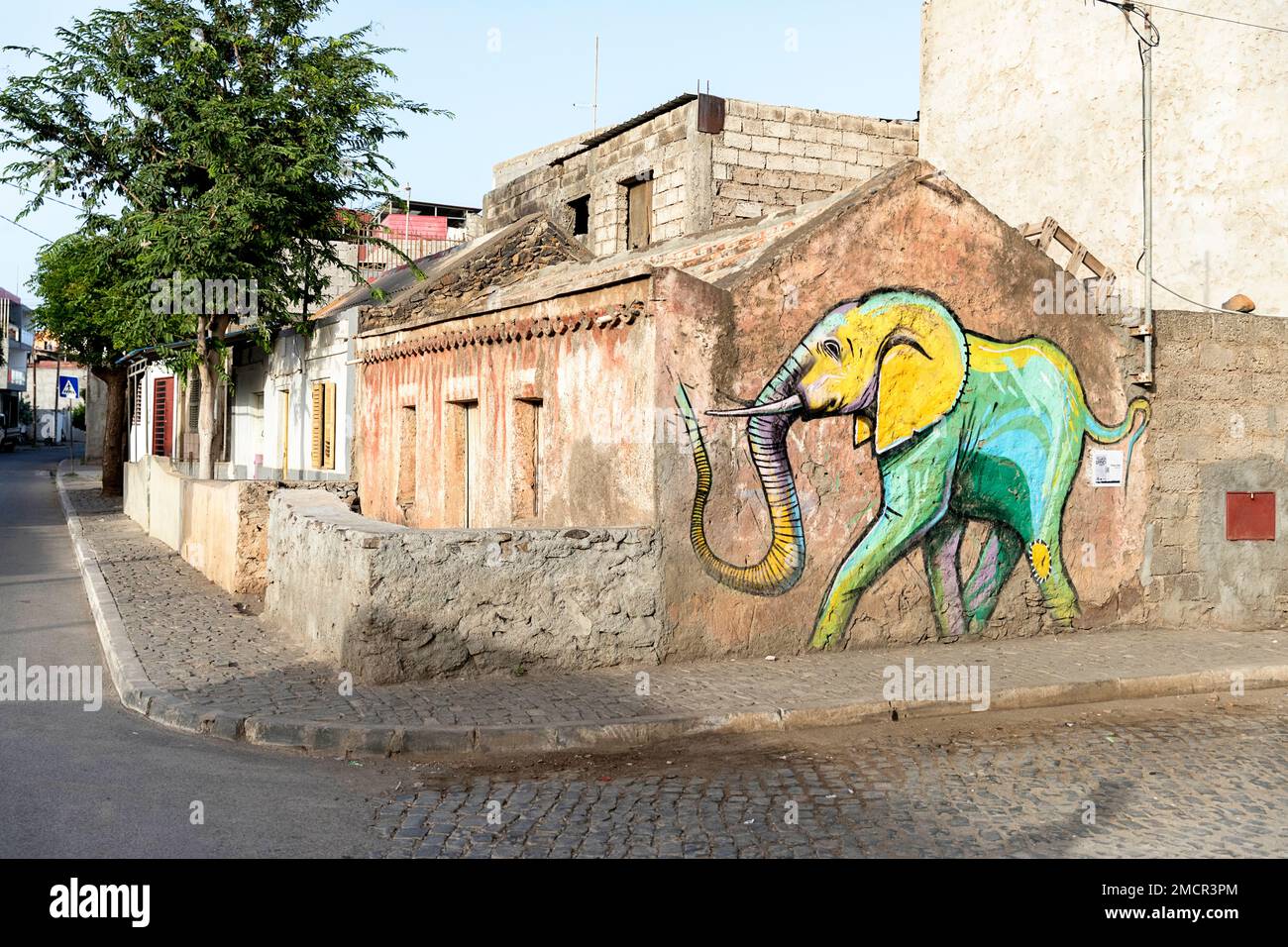 Spectacular colourful wall mural in Achada Grande Frente neighbourhood ...
