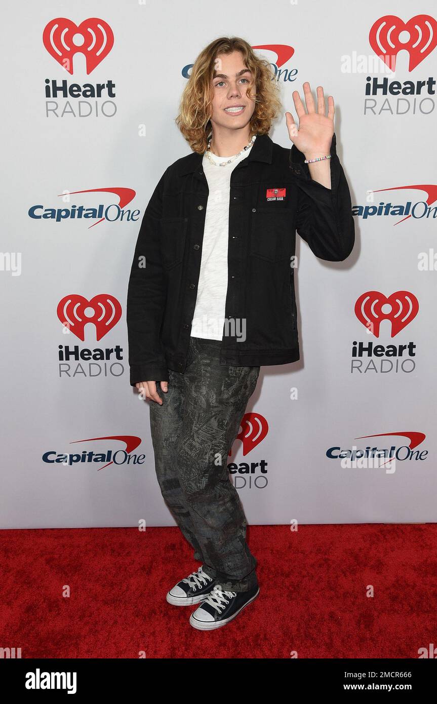 The Kid LAROI arrives at the 2021 Jingle Ball Los Angeles at the Forum ...