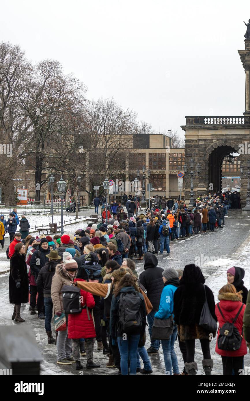 Dresden, Germany. 22nd Jan, 2023. A queue several hundred meters long of interested parties for ...
