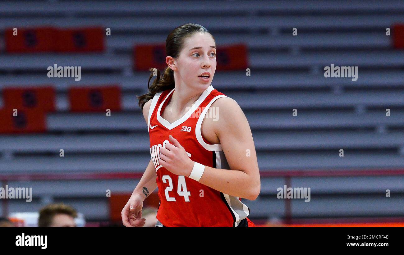 Ohio State guard Taylor Mikesell in action during the first half of an ...