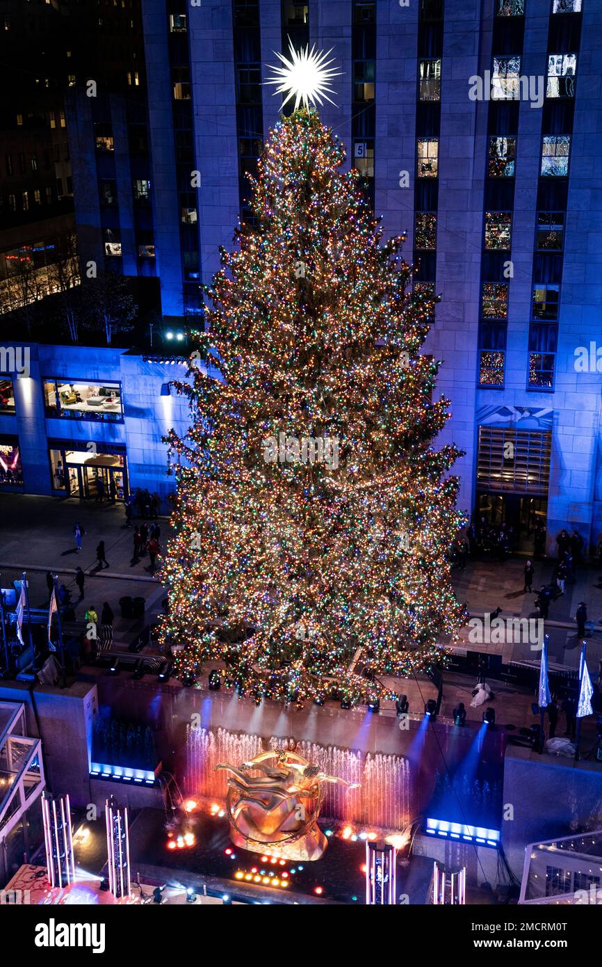 The Rockefeller Center Christmas tree stands lit at Rockefeller Center ...