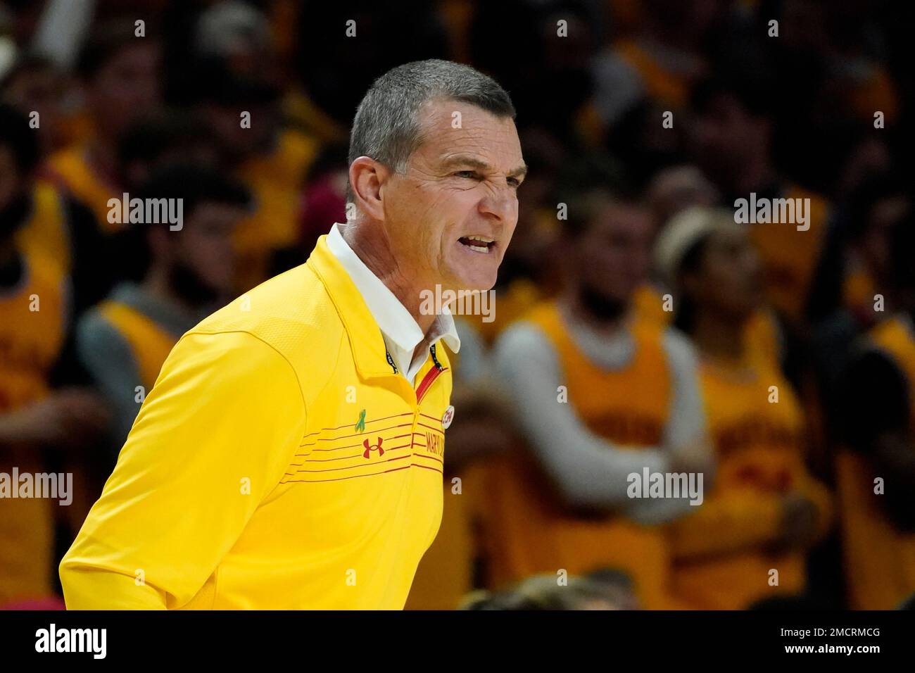 Maryland head coach Mark Turgeon reacts during the first half of an ...