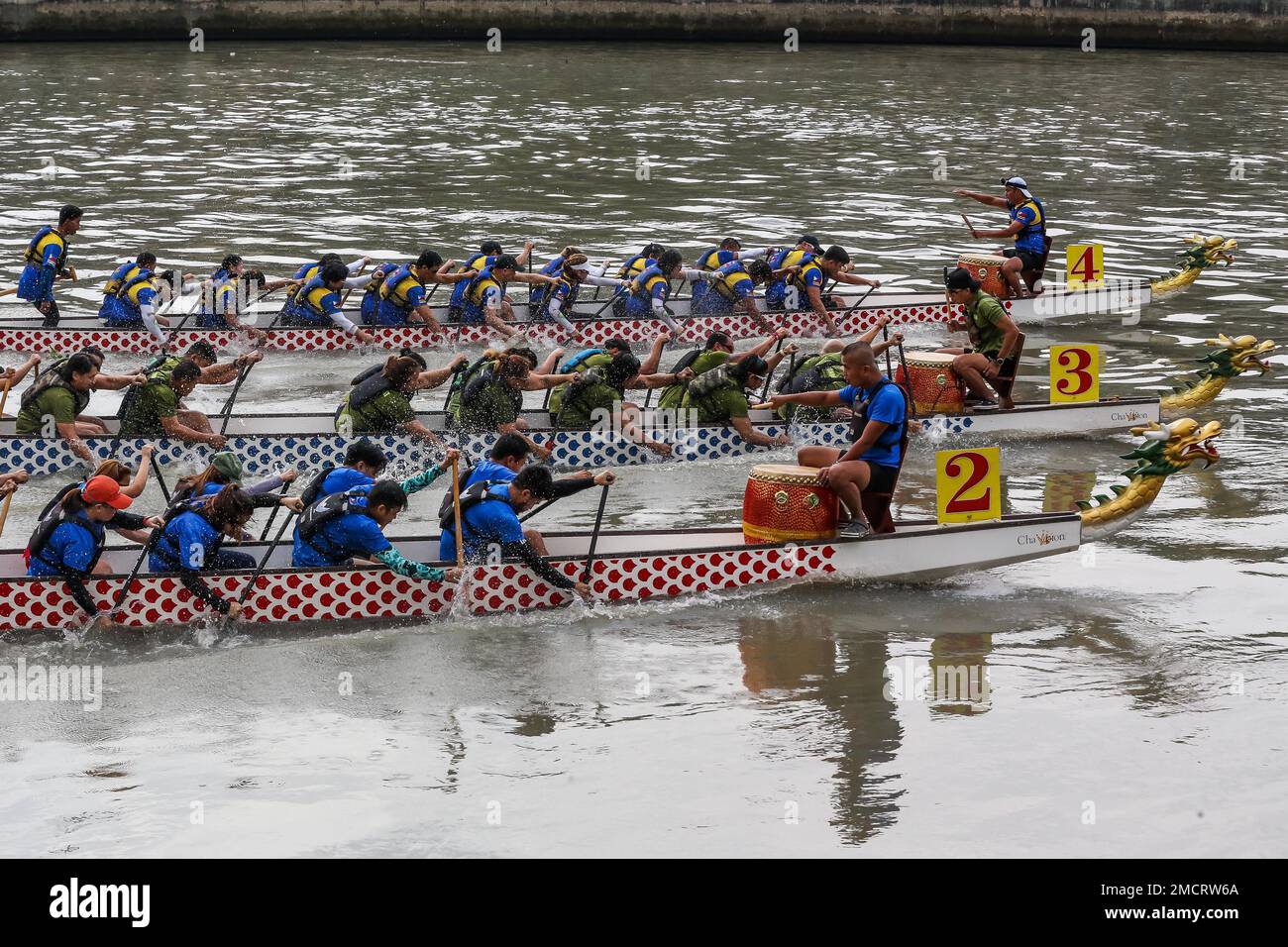 Manila, Philippines. 22nd Jan, 2023. Rowing teams participate in a ...