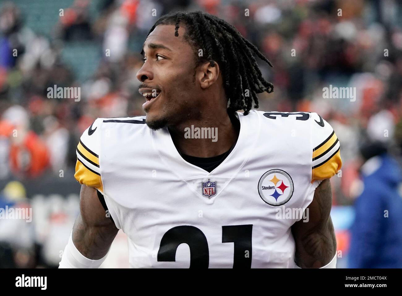 Pittsburgh Steelers cornerback Justin Layne (31) leaves the field after ...