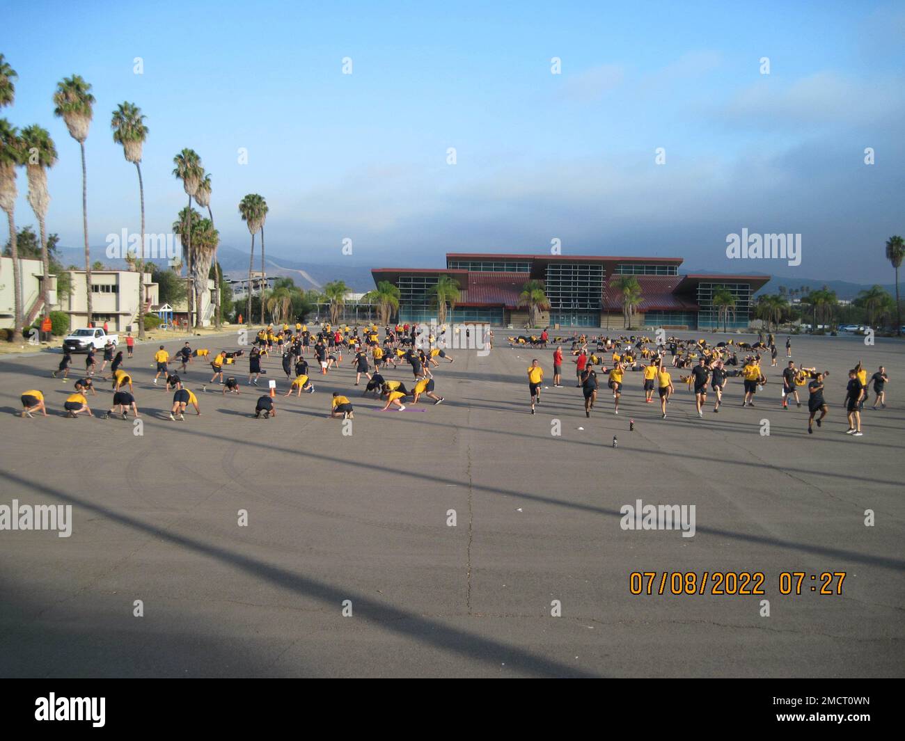1st Medical Battalion conducts physical training Stock Photo - Alamy