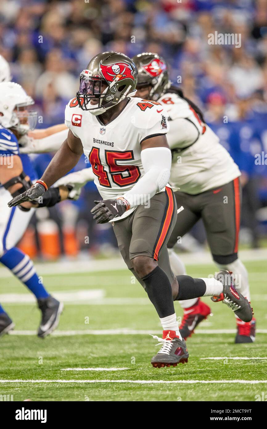 Linebacker (45) Devin White of the Tampa Bay Buccaneers against the ...