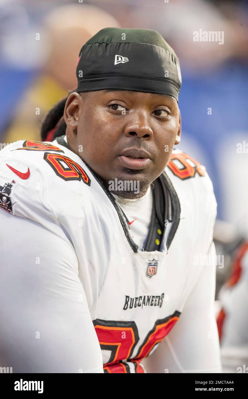 Nose tackle (96) Steve McLendon of the Tampa Bay Buccaneers against the ...