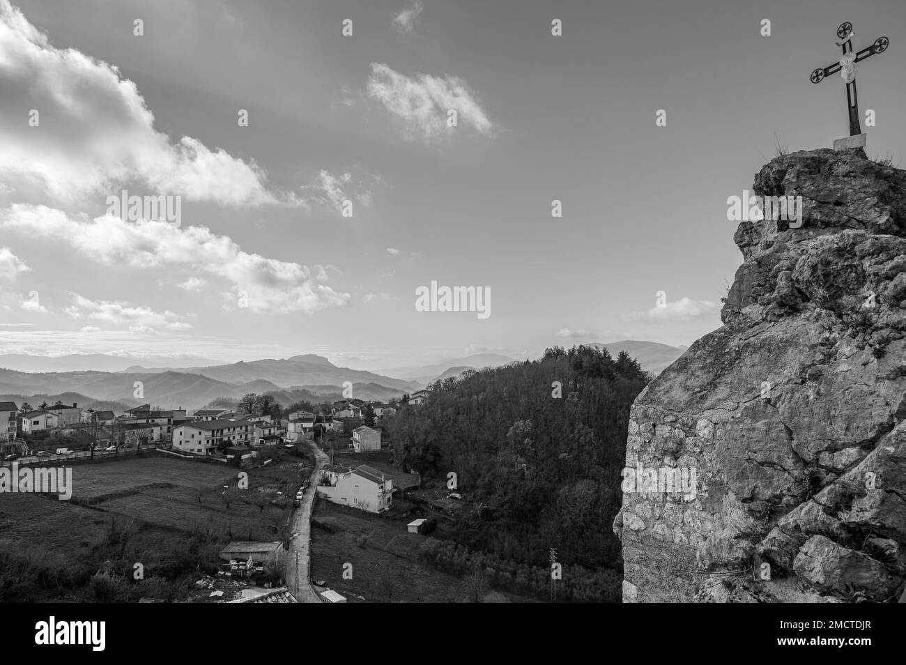 Roccasicura (La Ròcca in Molise) is an Italian town of 484 inhabitants ...