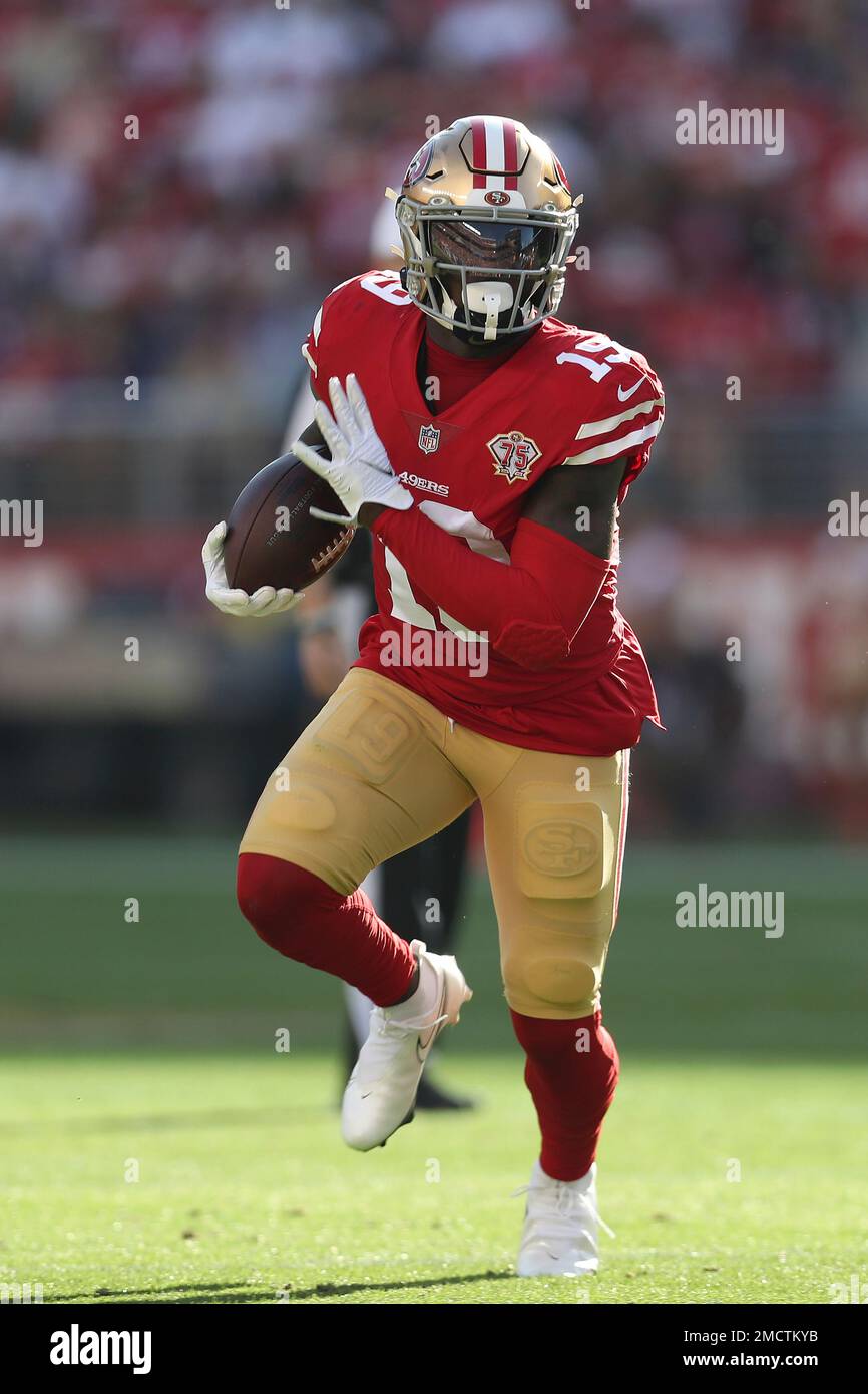 San Francisco 49ers wide receiver Deebo Samuel (19) runs for a ...