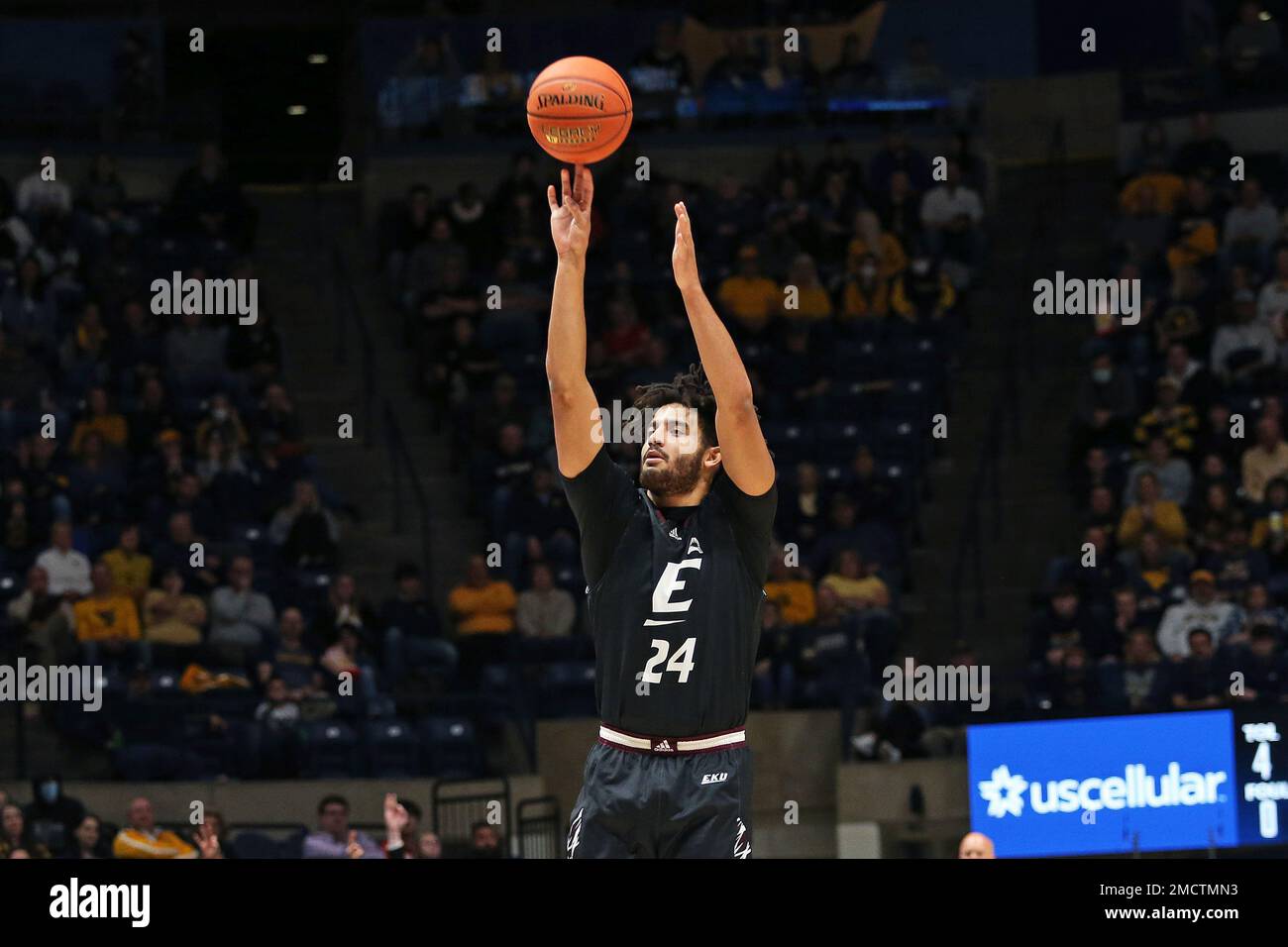 Eastern Kentucky forward Michael Moreno (24) shoots against West ...