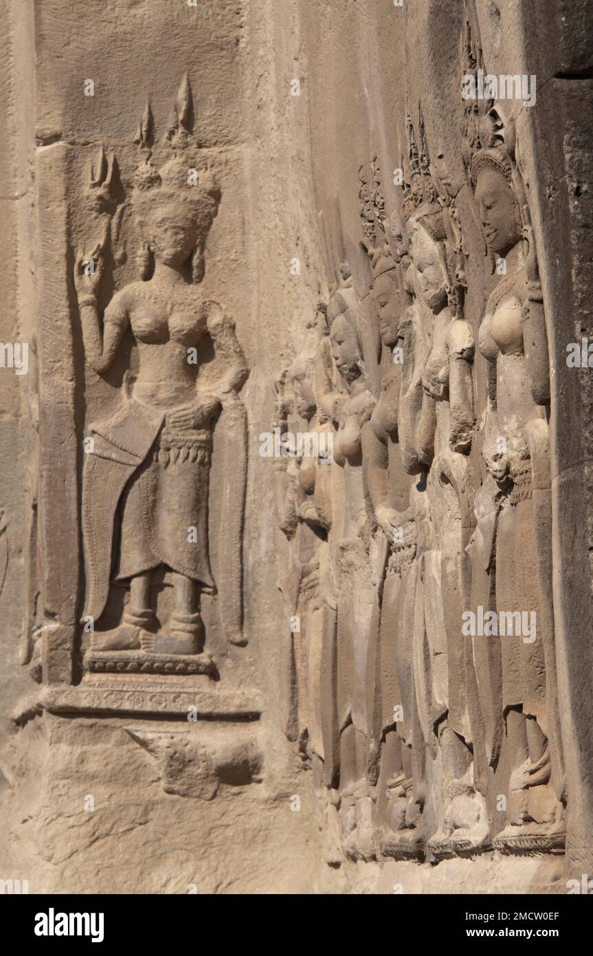 Carvings of apsara dancers, Angkor Wat temple, Siem Riep, Cambodia ...