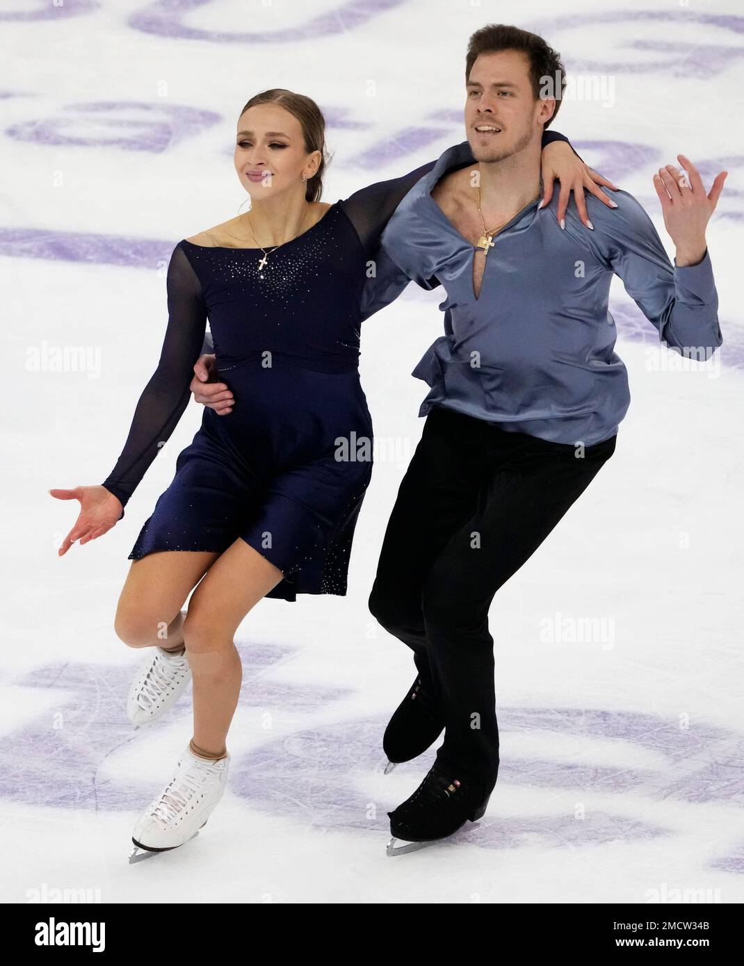 Russia's Victoria Sinitsina and Nikita Katsalapov perform in the ice ...