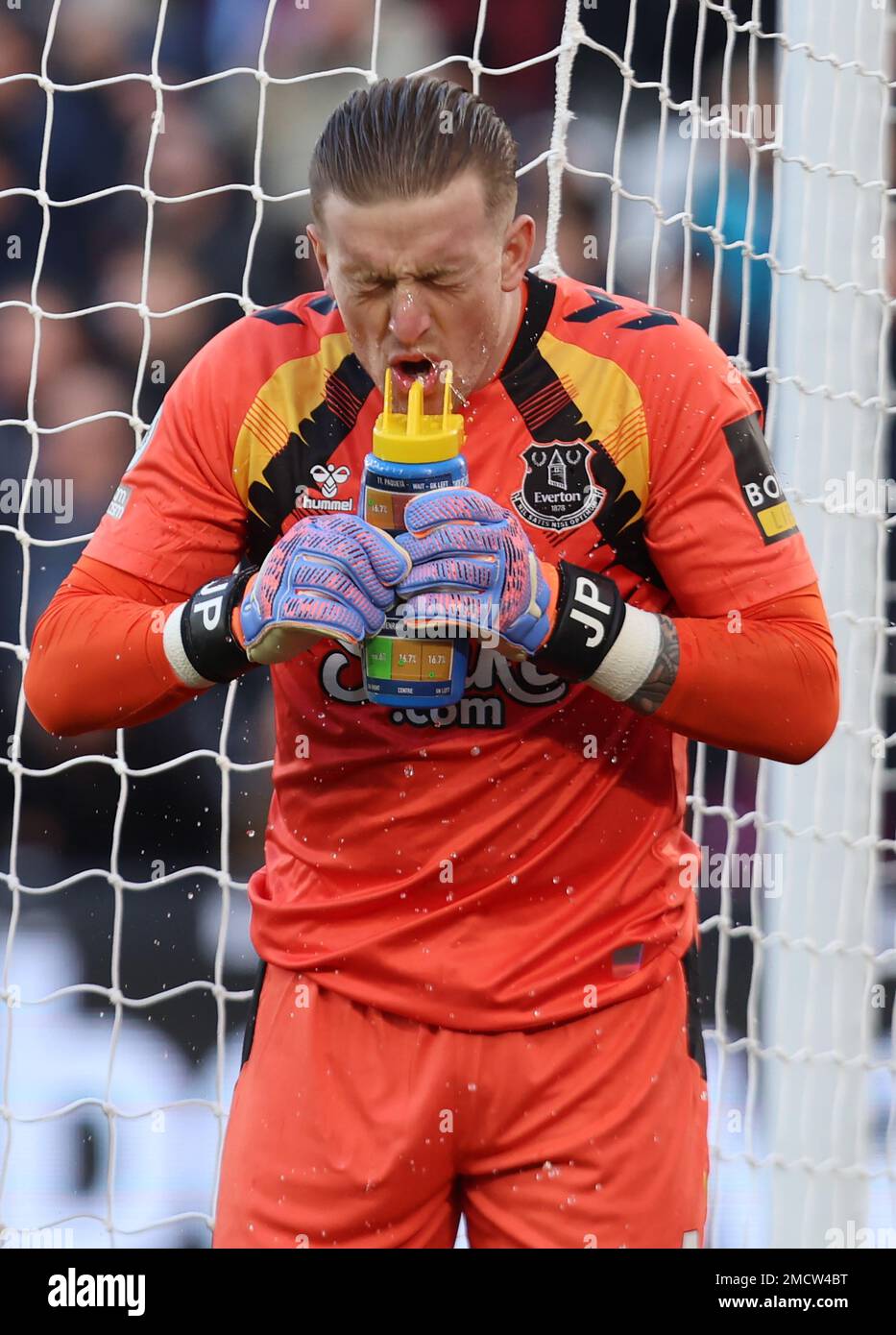 Jordan pickford everton 2023 hi-res stock photography and images - Alamy