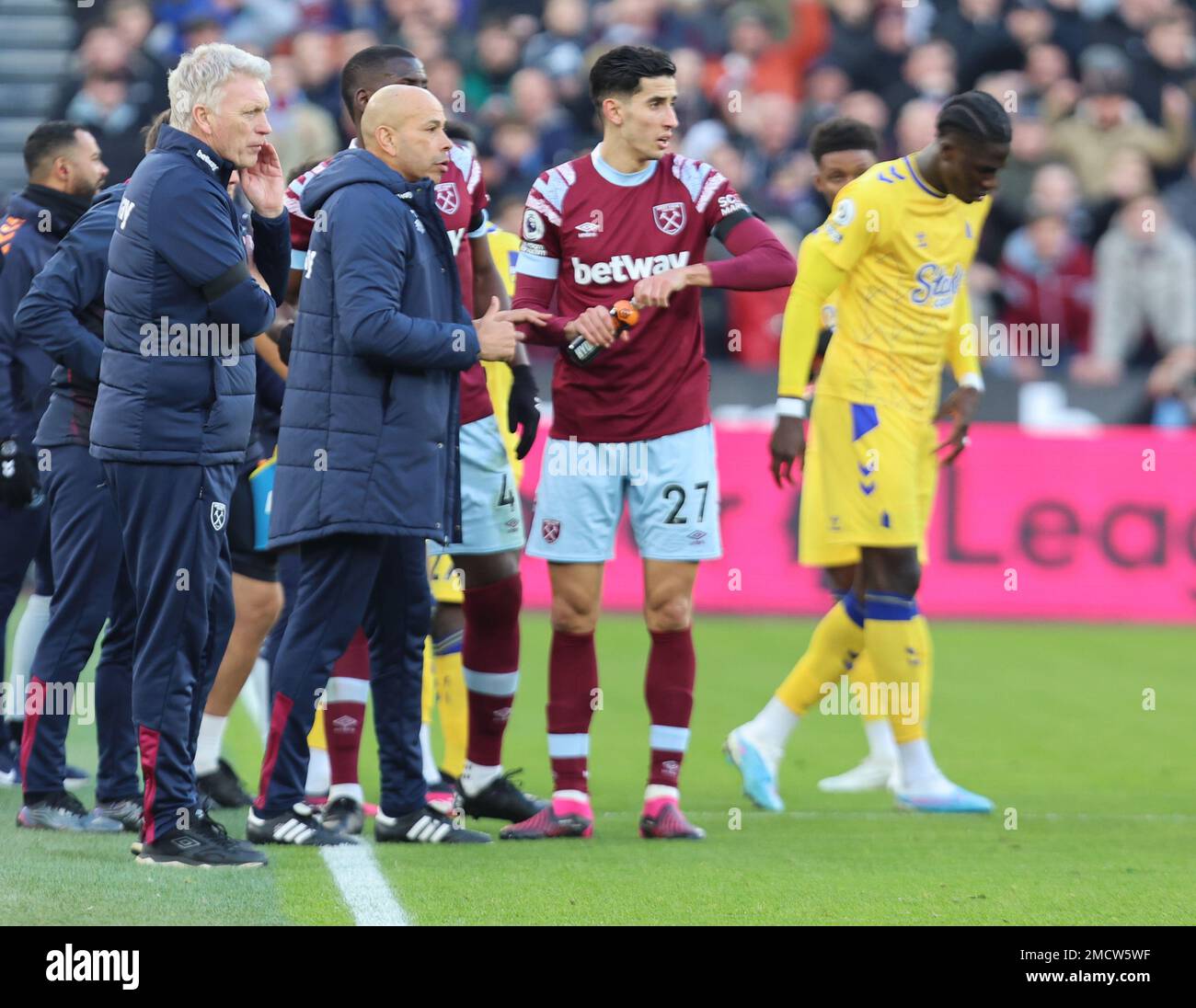 L-R First team coach Paul Nevin, West Ham United manager David Moyes ...