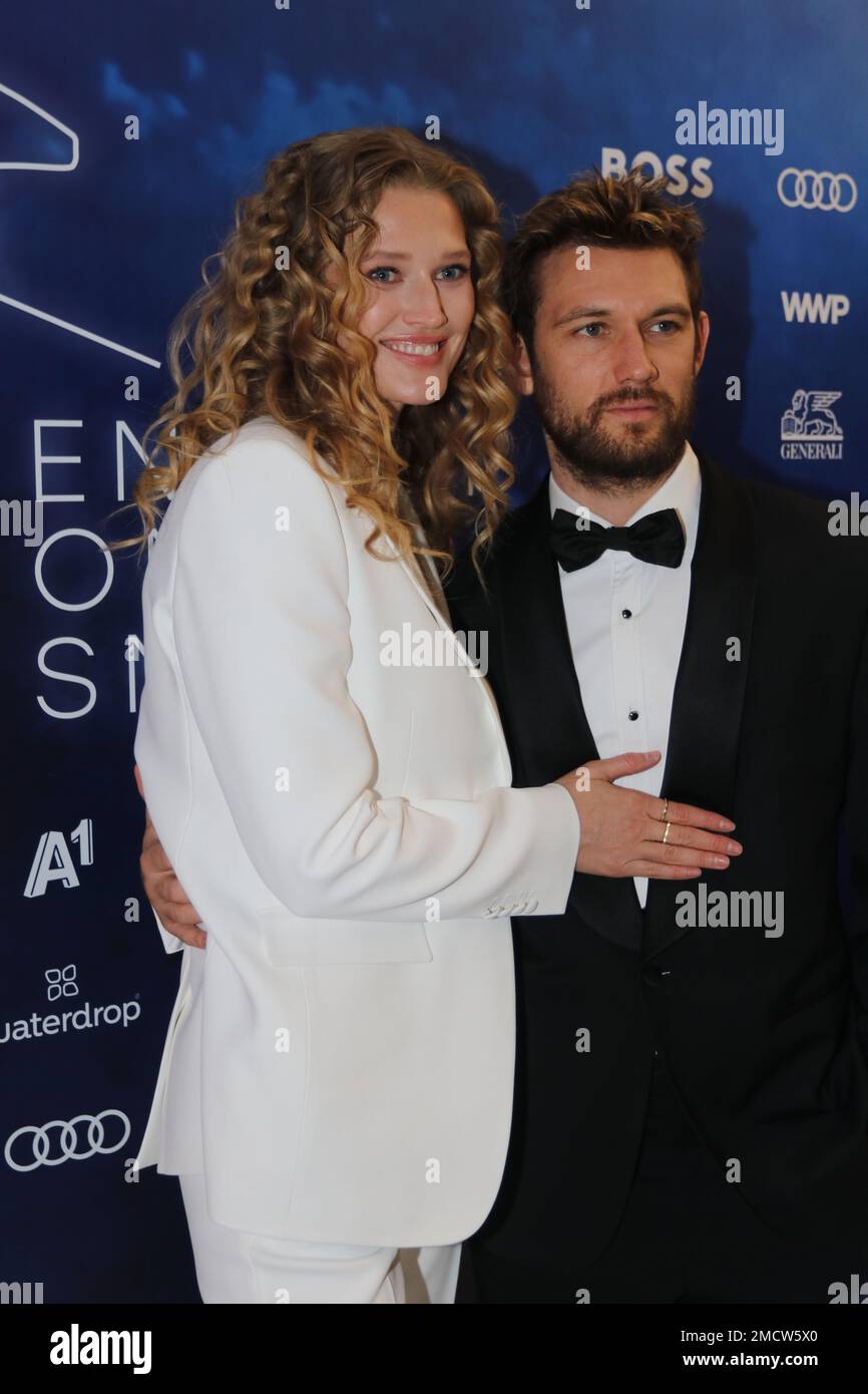 Kitz race club party image shows toni garrn hi-res stock photography ...
