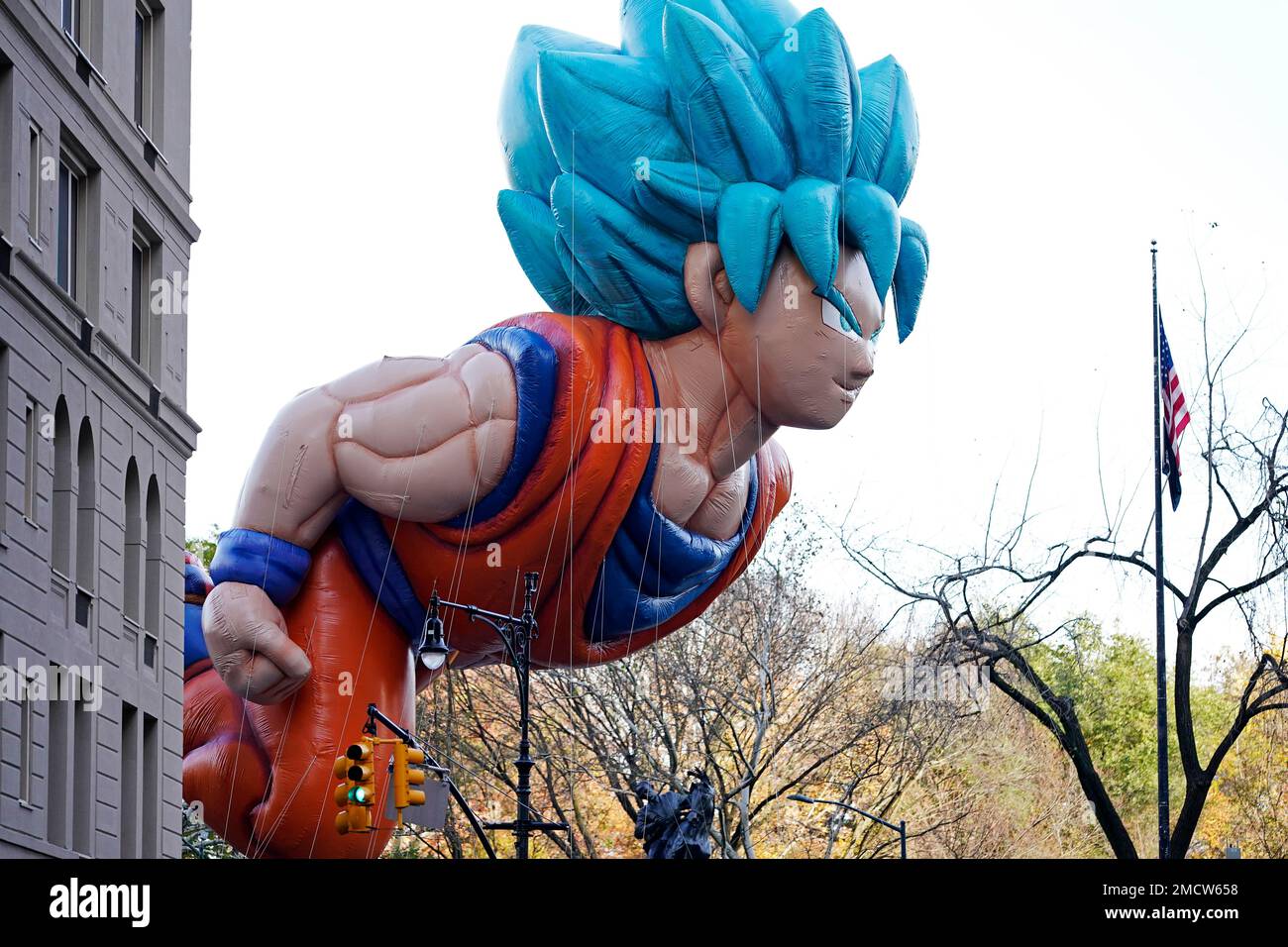 The Goku balloon floats in the Macy's Thanksgiving Day Parade on ...